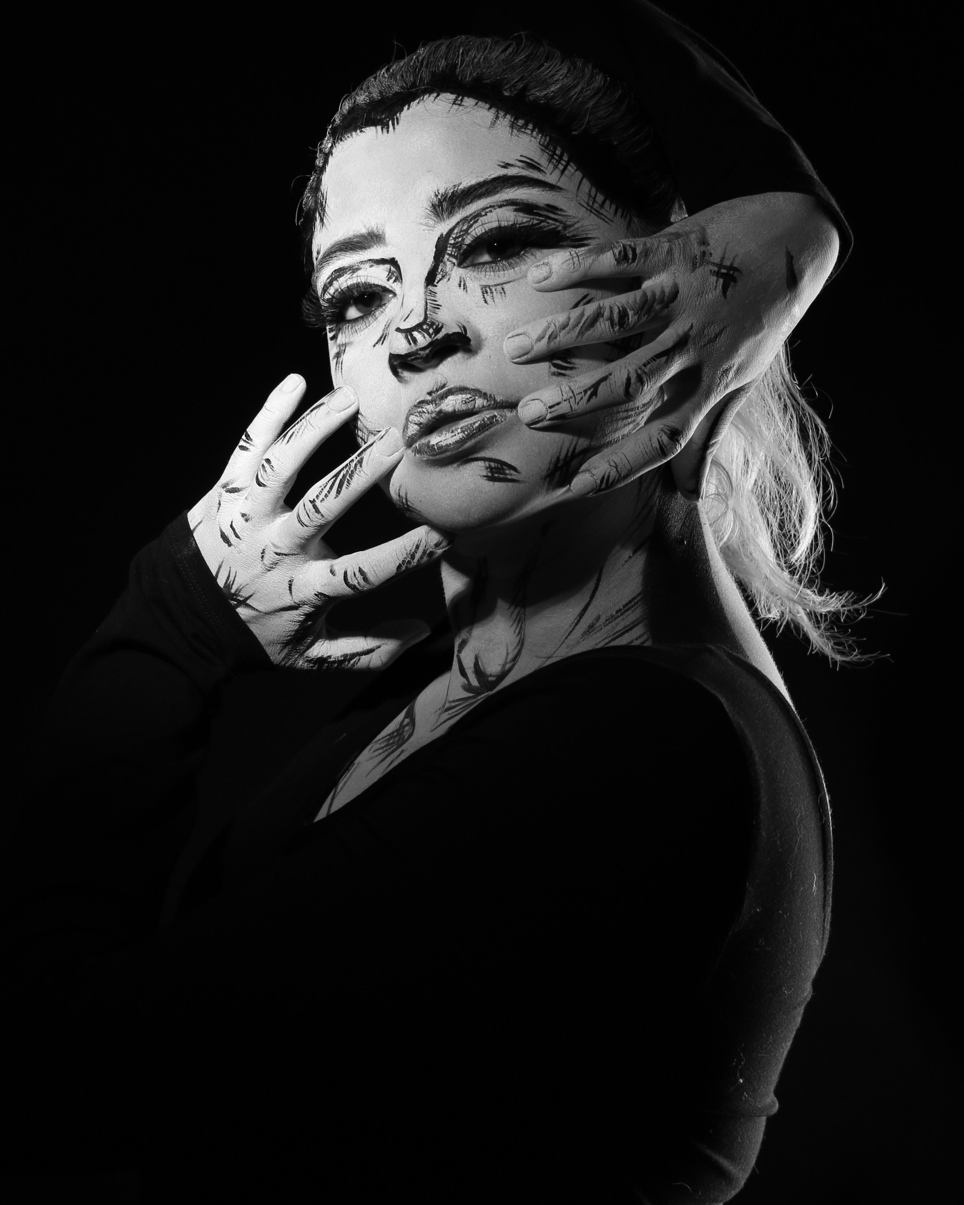 Artistic Black and White Portrait with Dramatic Makeup · Free Stock Photo