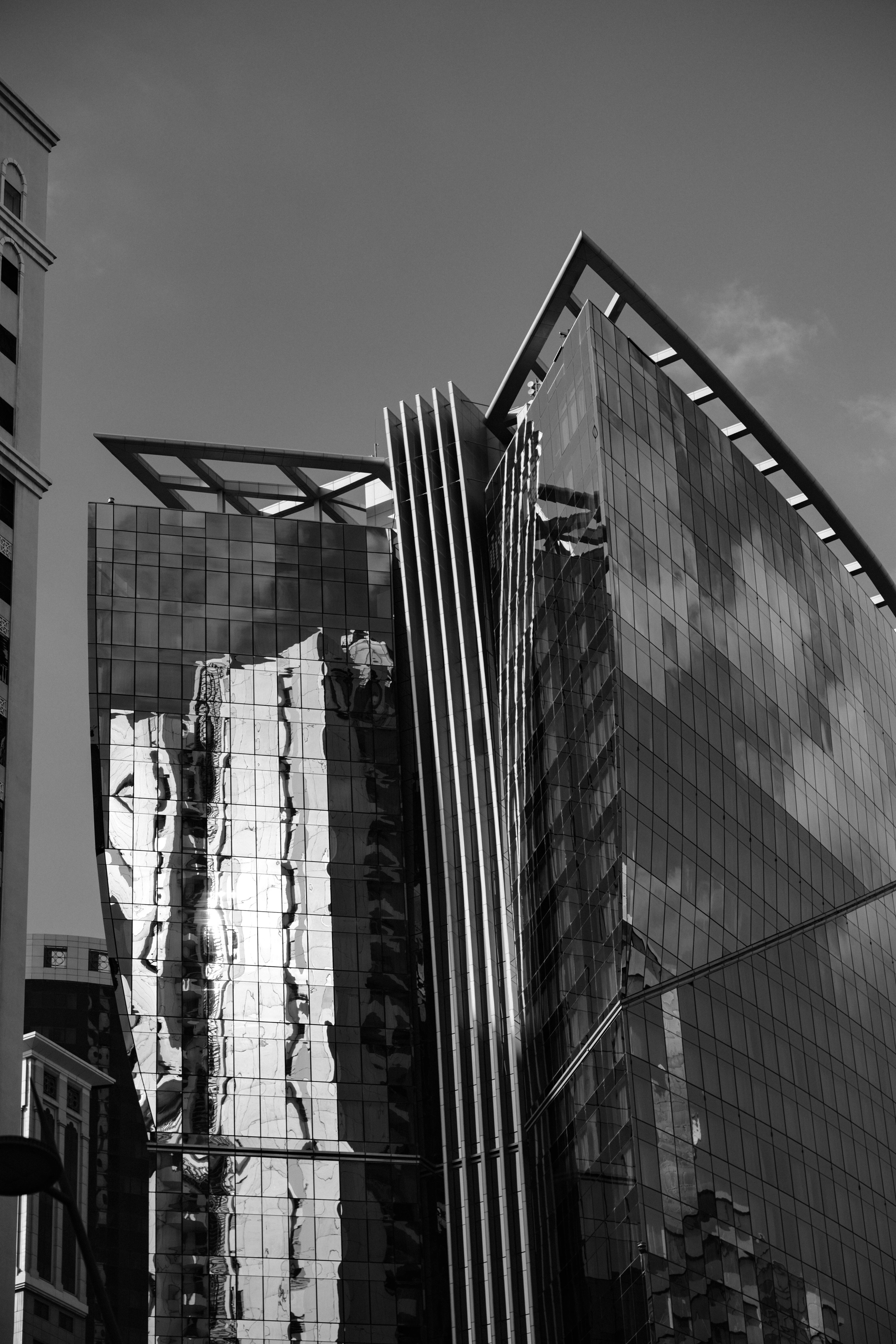 Foto de stock gratuita sobre acero y vidrio, alto, ángulos agudos, arquitectura abstracta ...