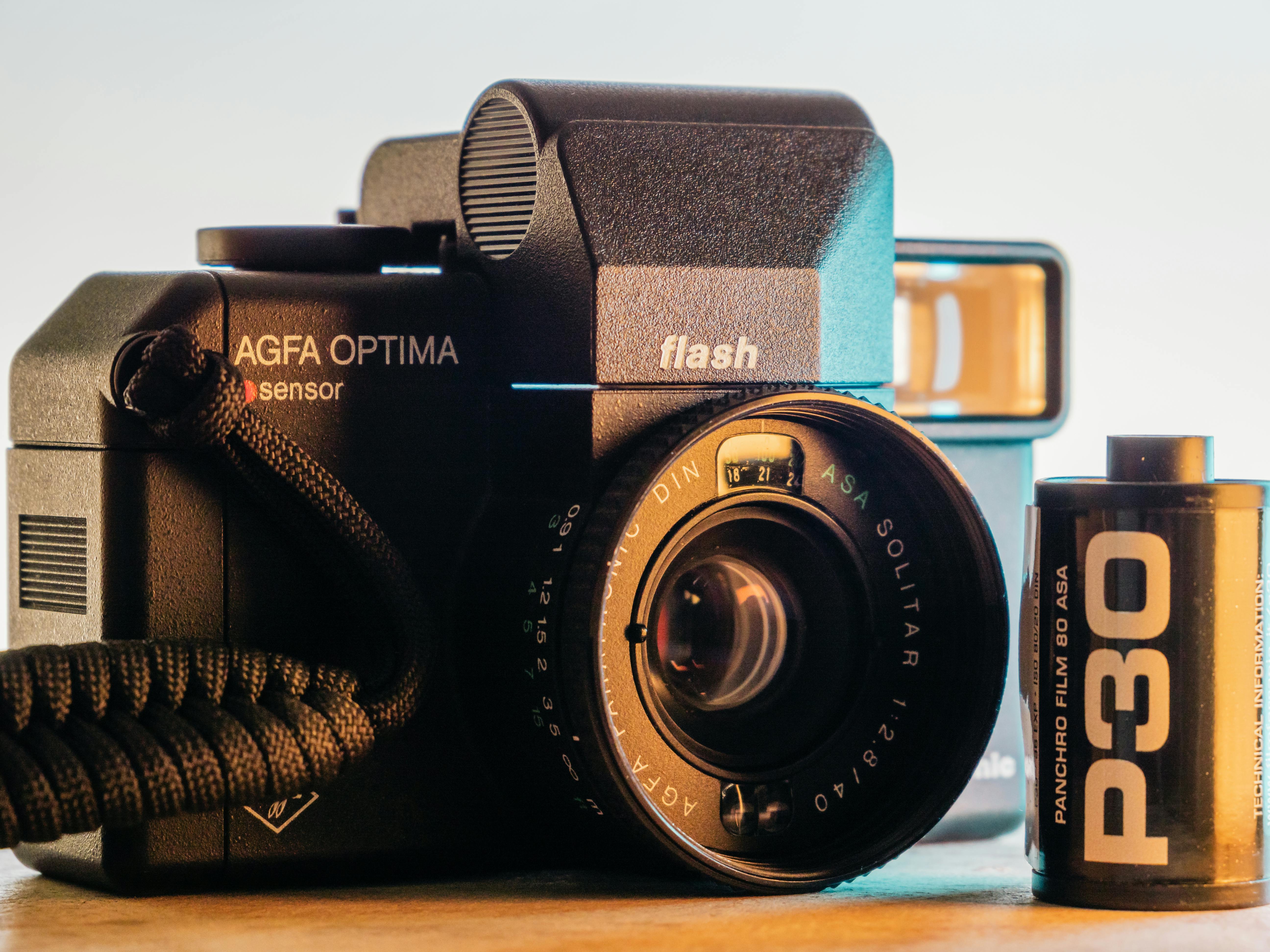 Classic AGFA Optima Camera with Film Roll · Free Stock Photo
