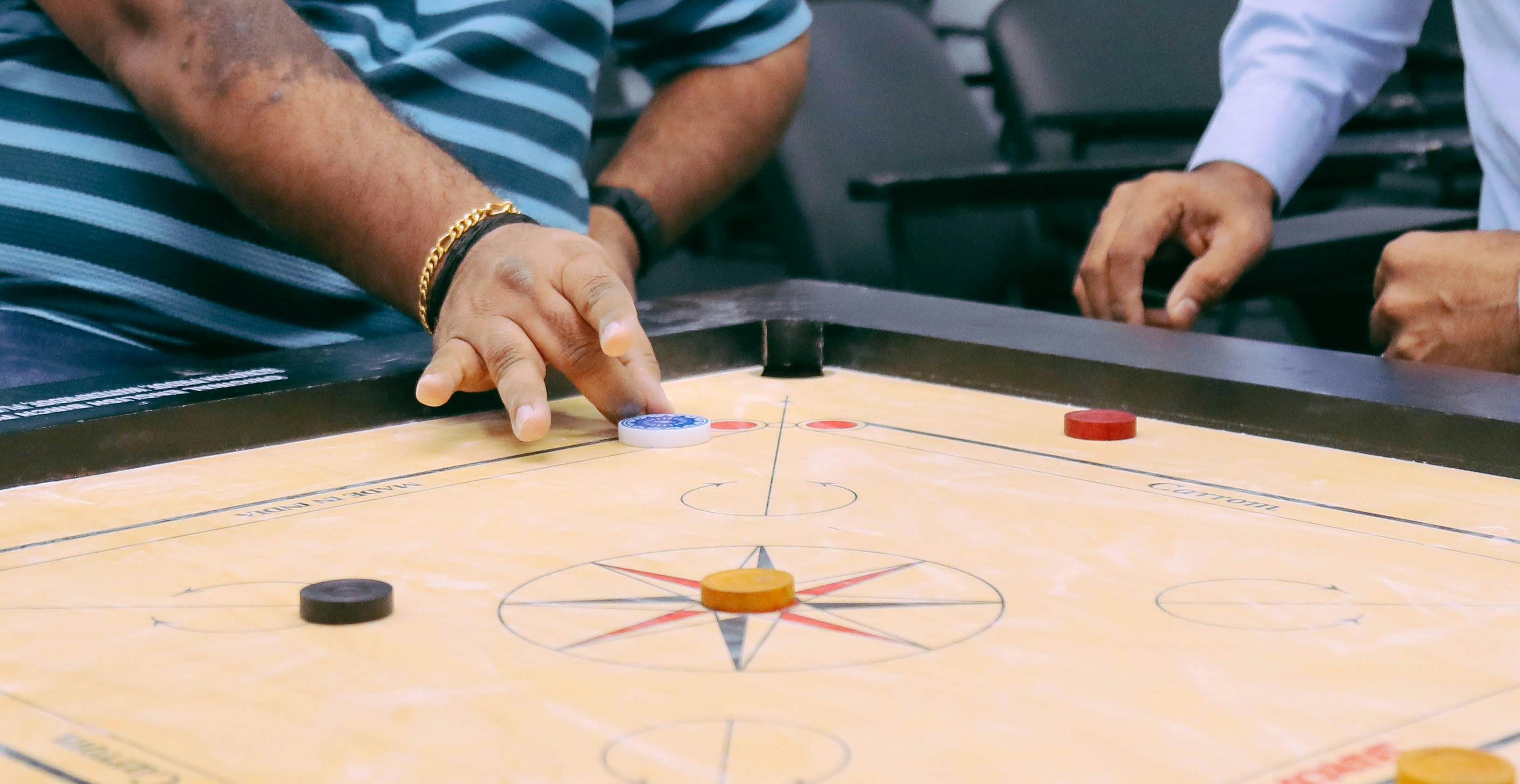 Carrom Board Photos, Download The BEST Free Carrom Board Stock Photos ...