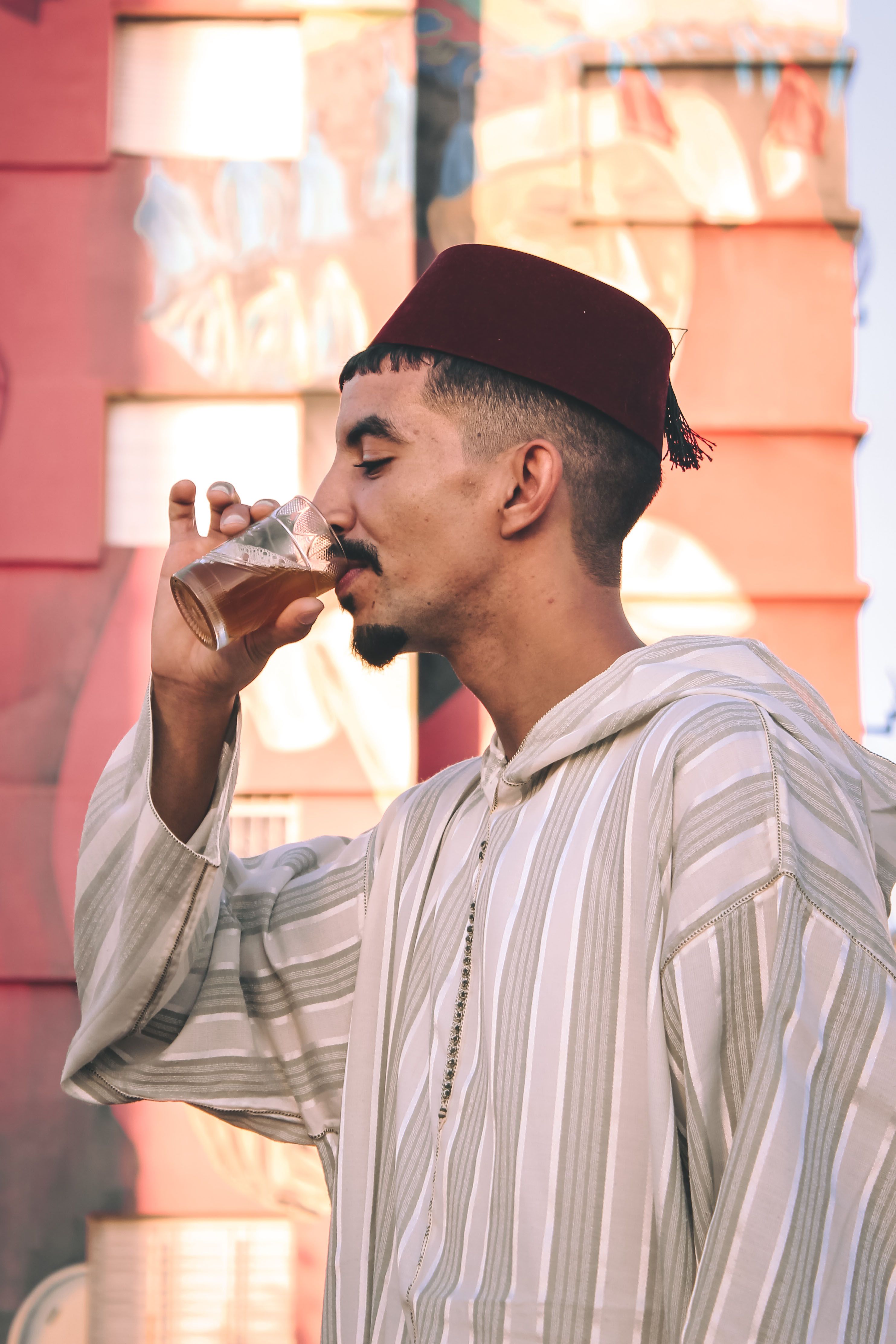 Mantén La Calma Y Chrab Atay 🇲🇦 · Foto de stock gratuita