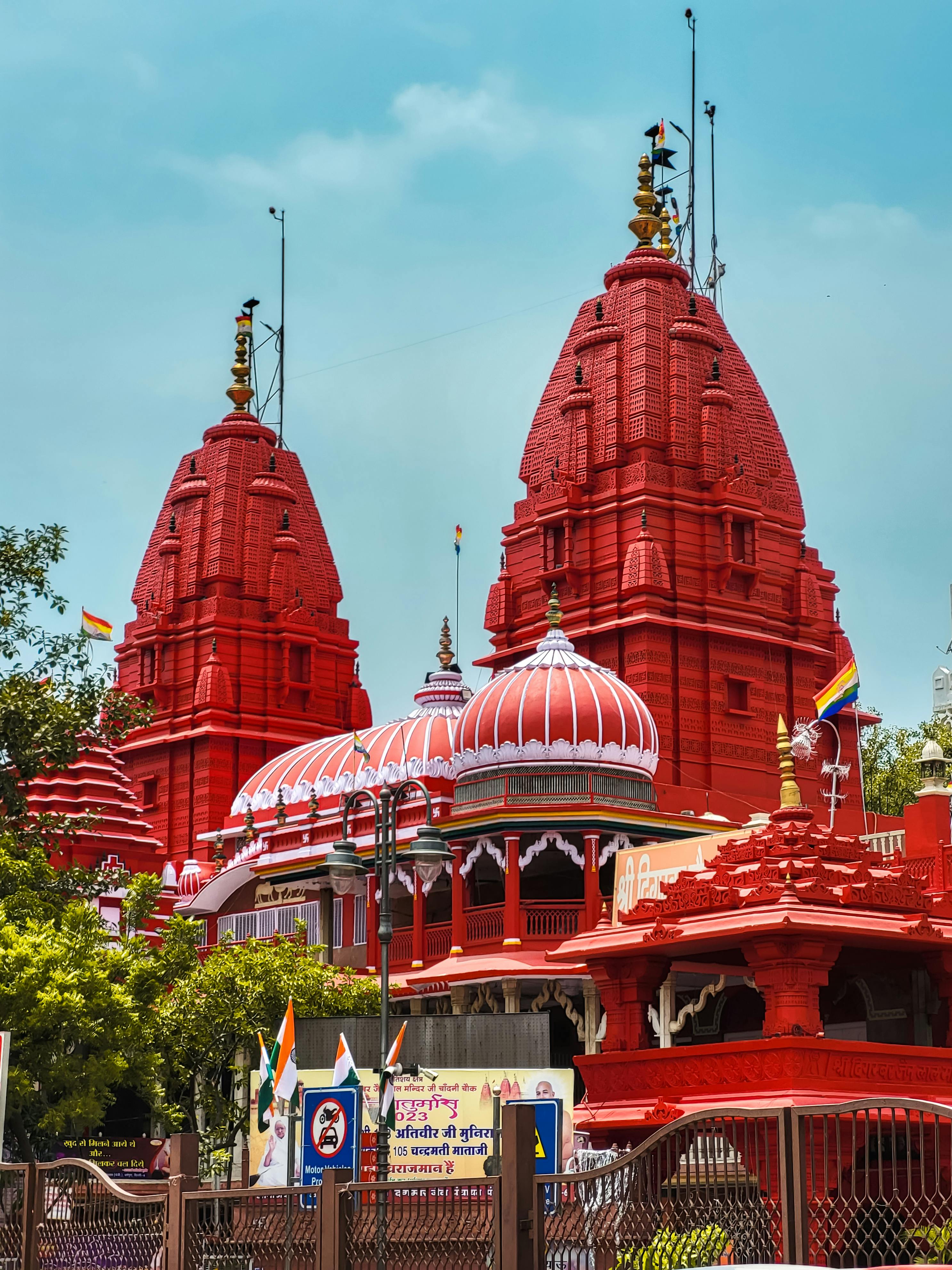 Stunning Red Temple Spires in New Delhi · Free Stock Photo