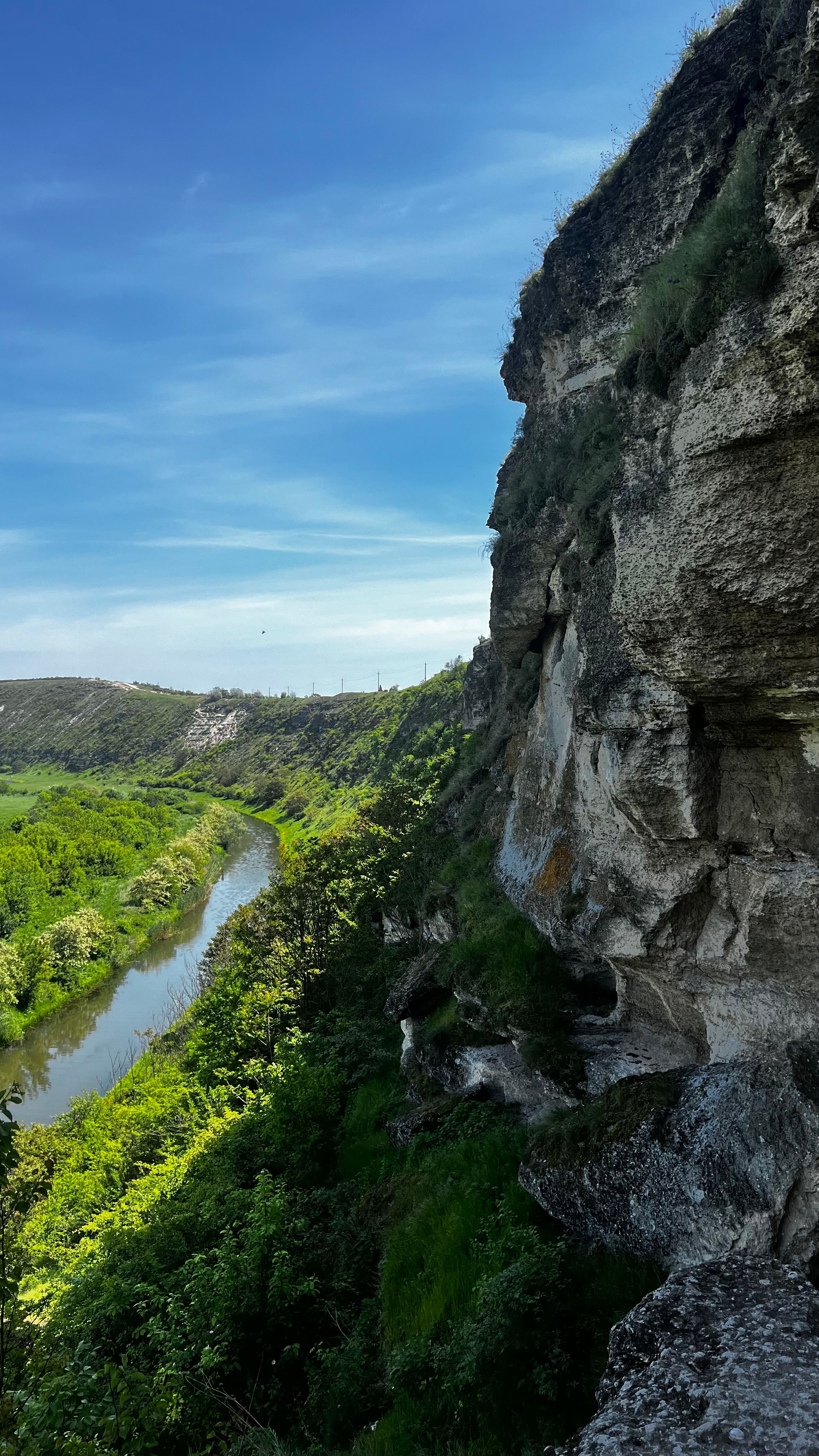 Scenic View of Moldova's Gorgeous Cliffside · Free Stock Photo