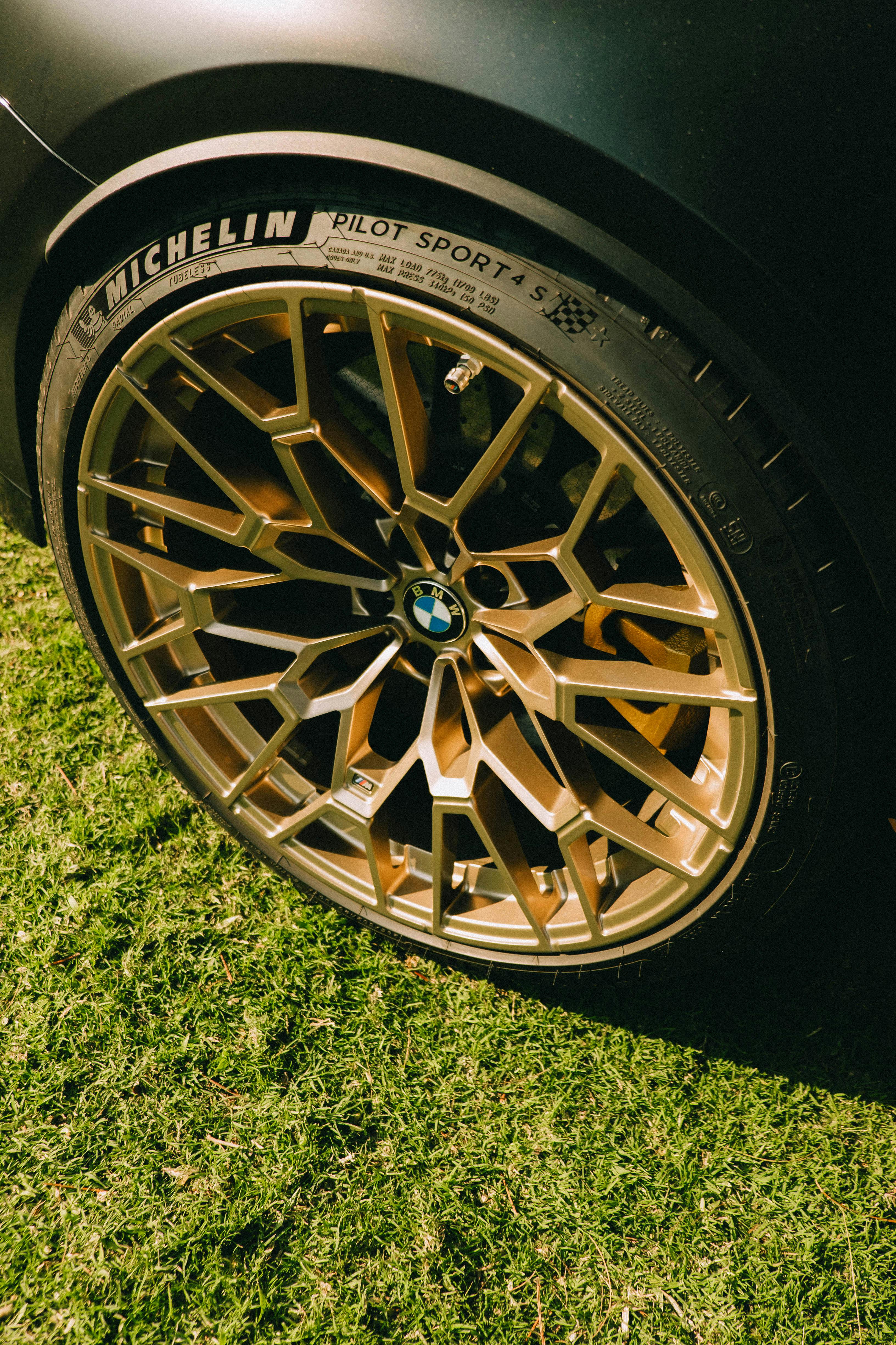 Luxury Car Wheel at Dubai Auto Show · Free Stock Photo