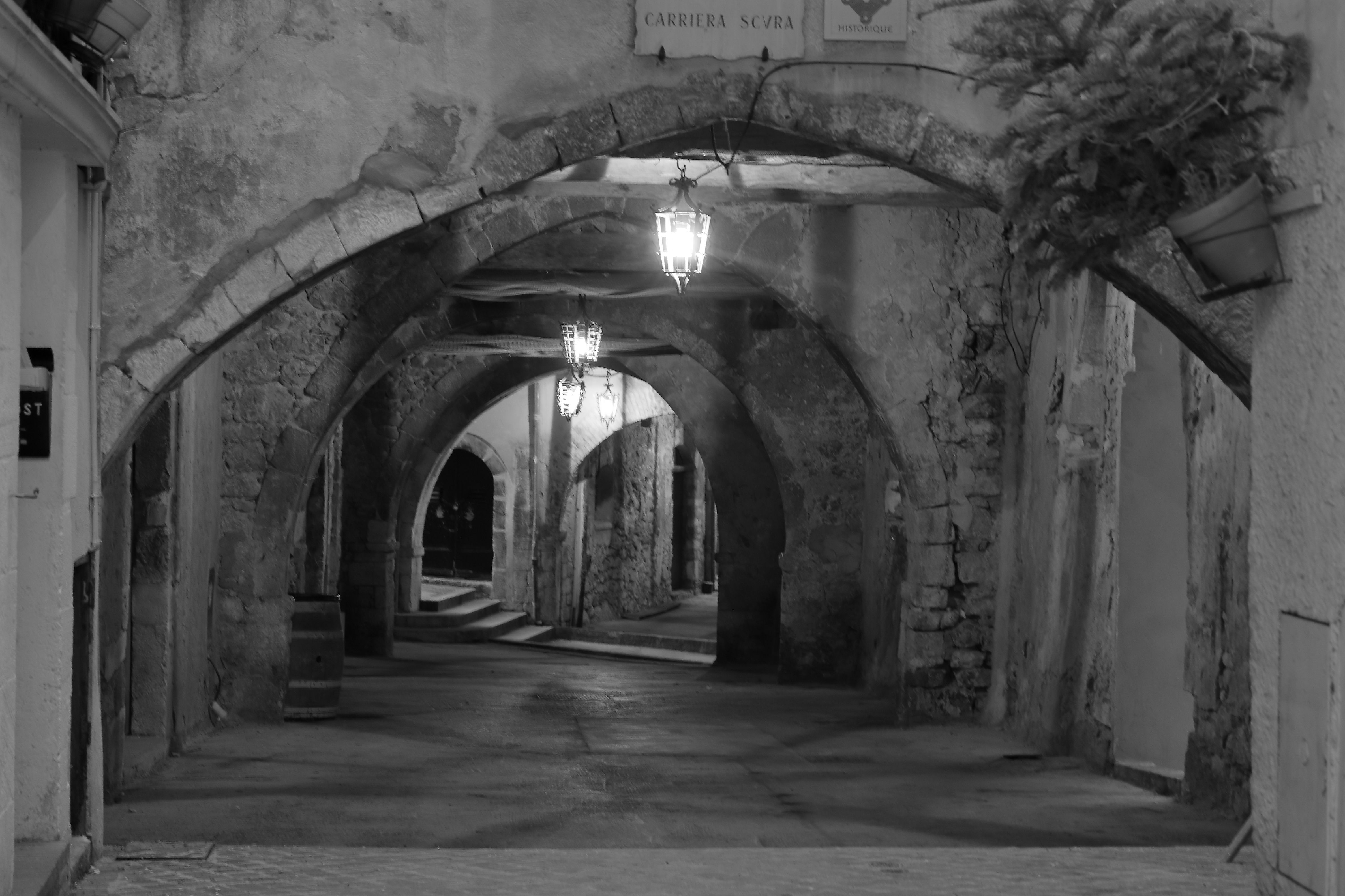 Historic Stone Archway Alleyway at Night · Free Stock Photo