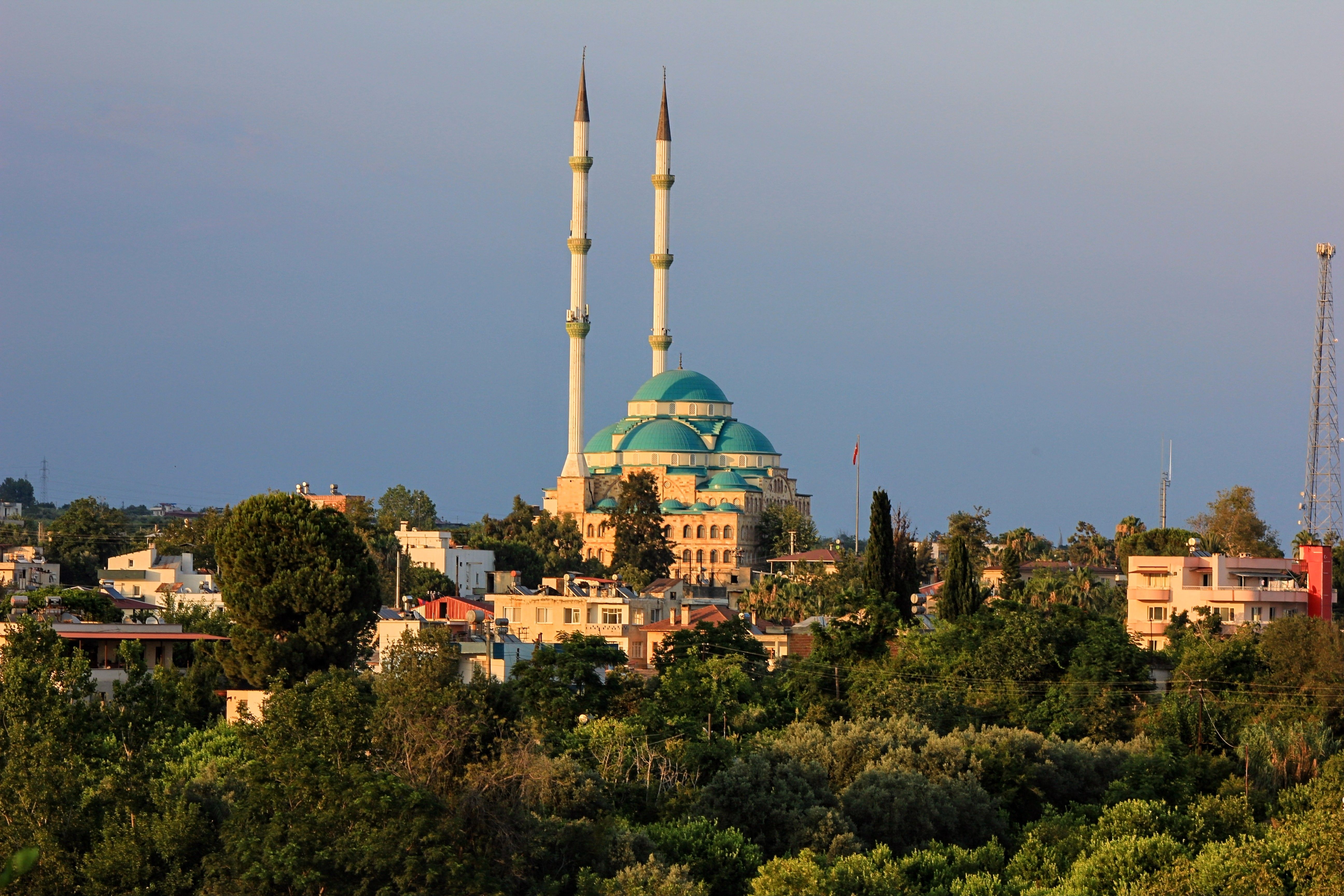 Malerische Aussicht Auf Die Kulliye Moschee In Der Türkei · Kostenloses ...