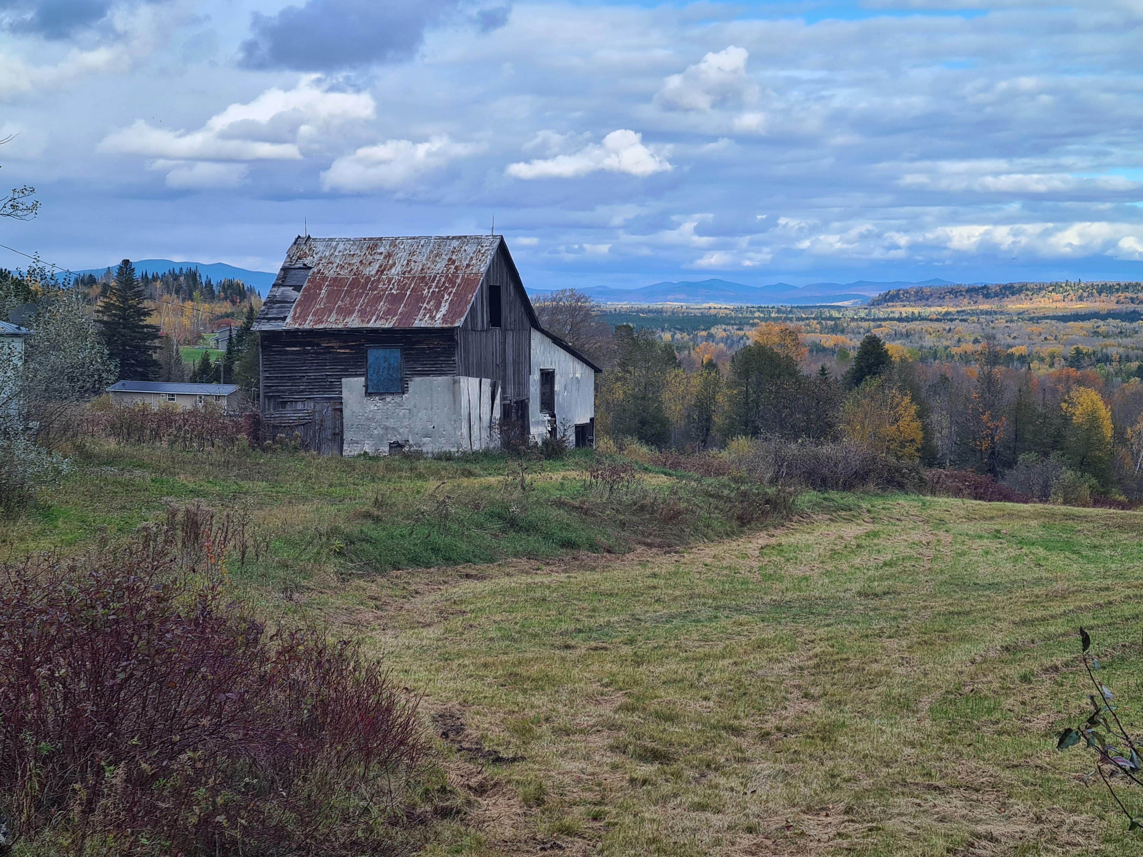 Old Weird Farm Photos, Download The BEST Free Old Weird Farm Stock ...