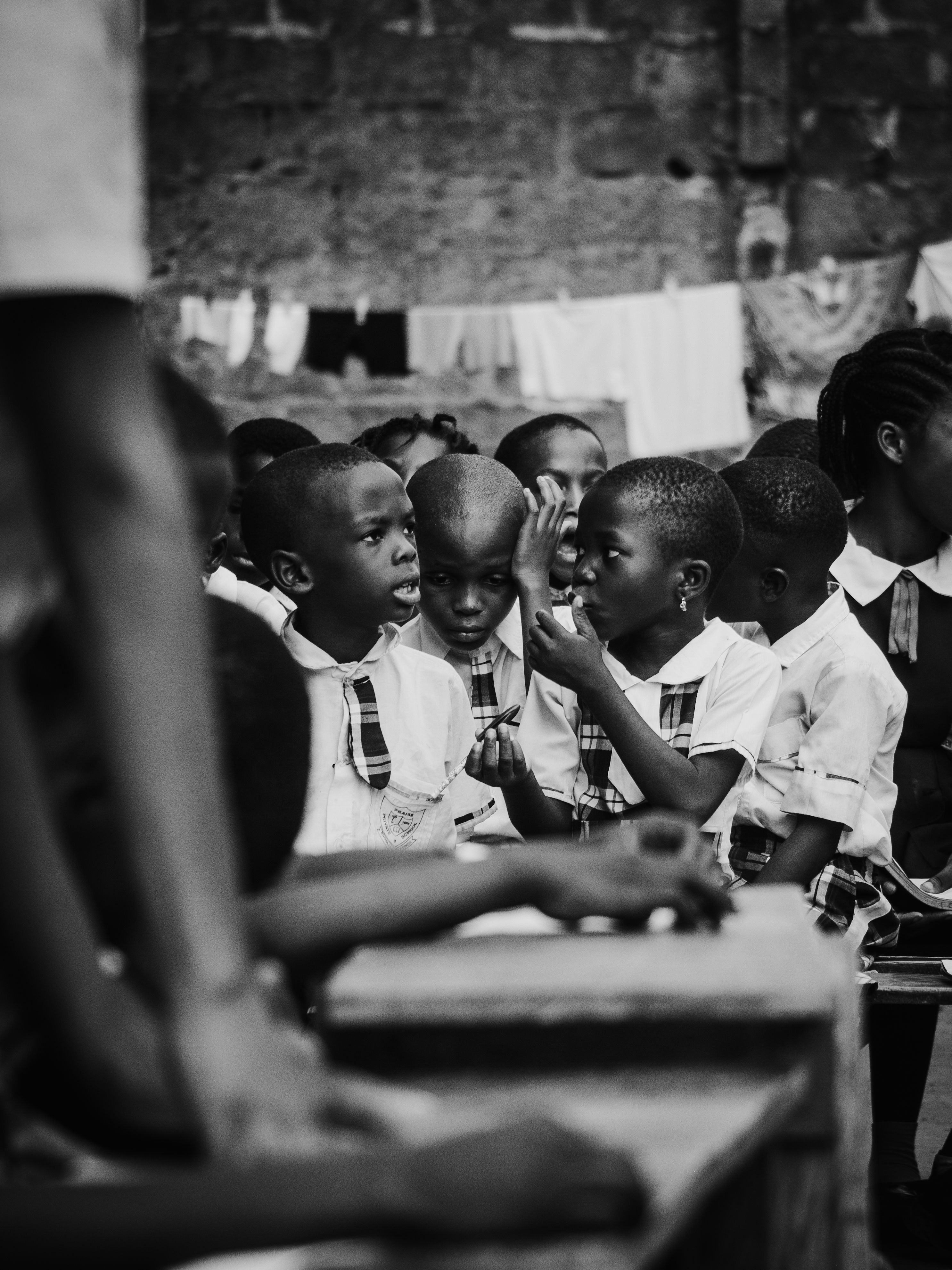 Photographie En Noir Et Blanc D'écoliers Africains · Photo gratuite