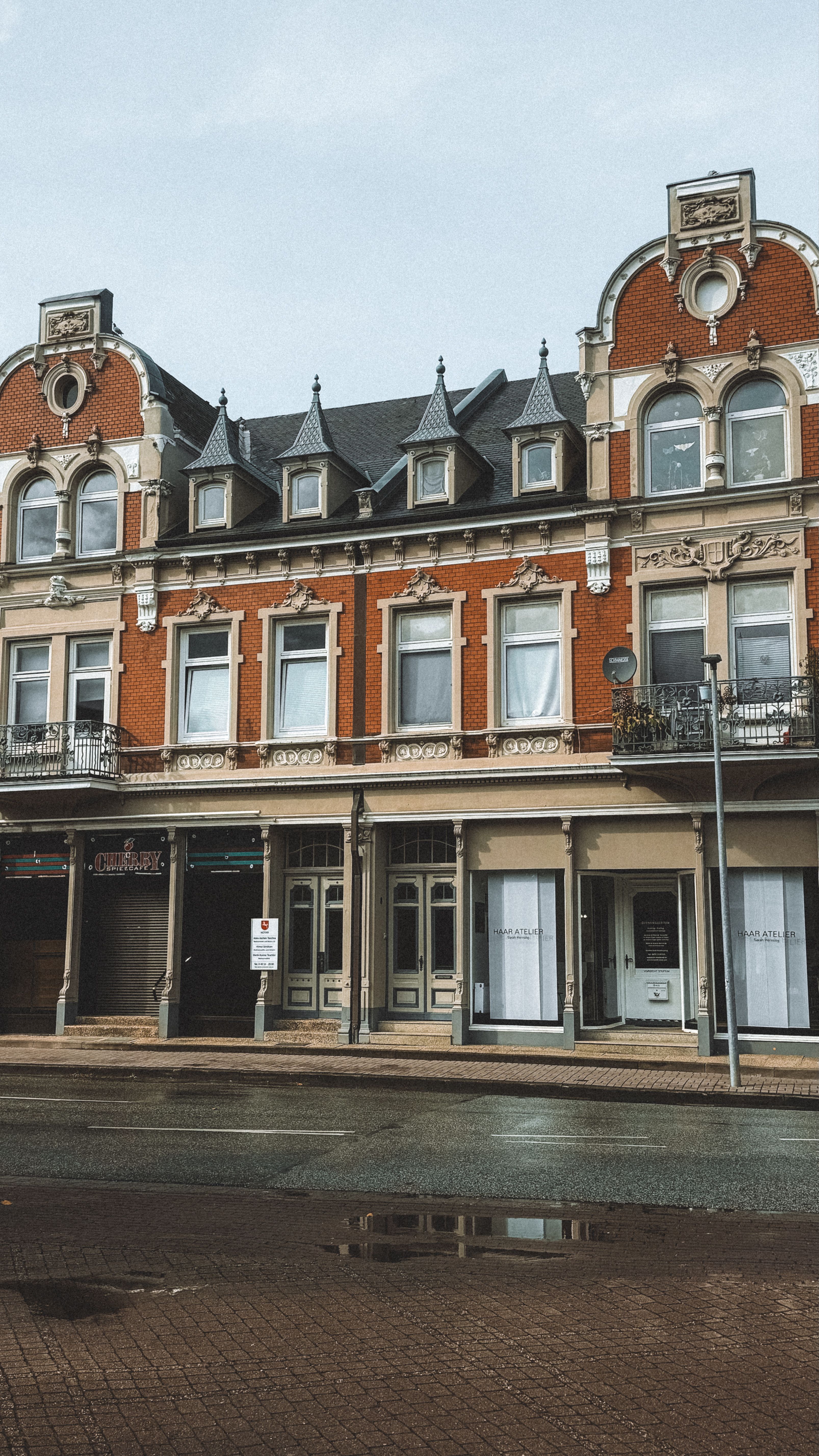 Vintage European Style Building Facade · Free Stock Photo