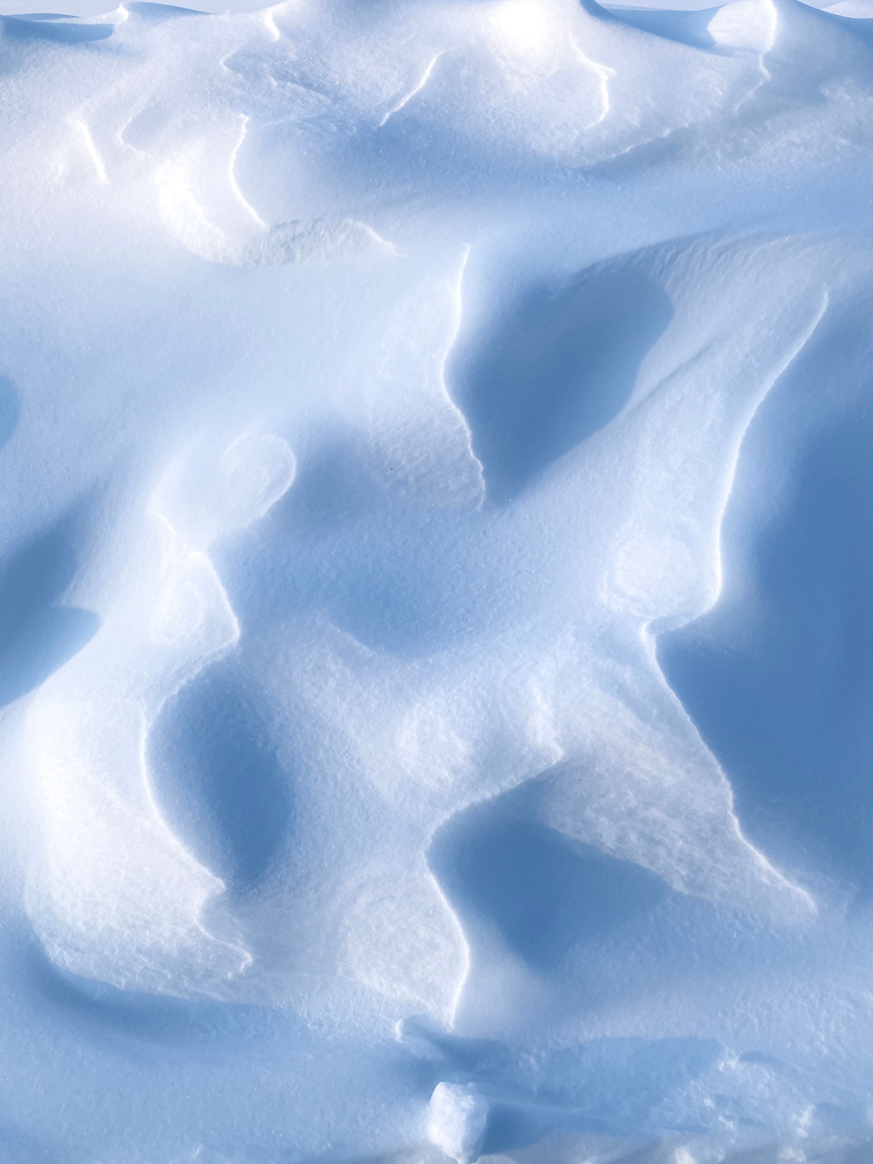 Abstract Close-Up of White Snow Drifts · Free Stock Photo