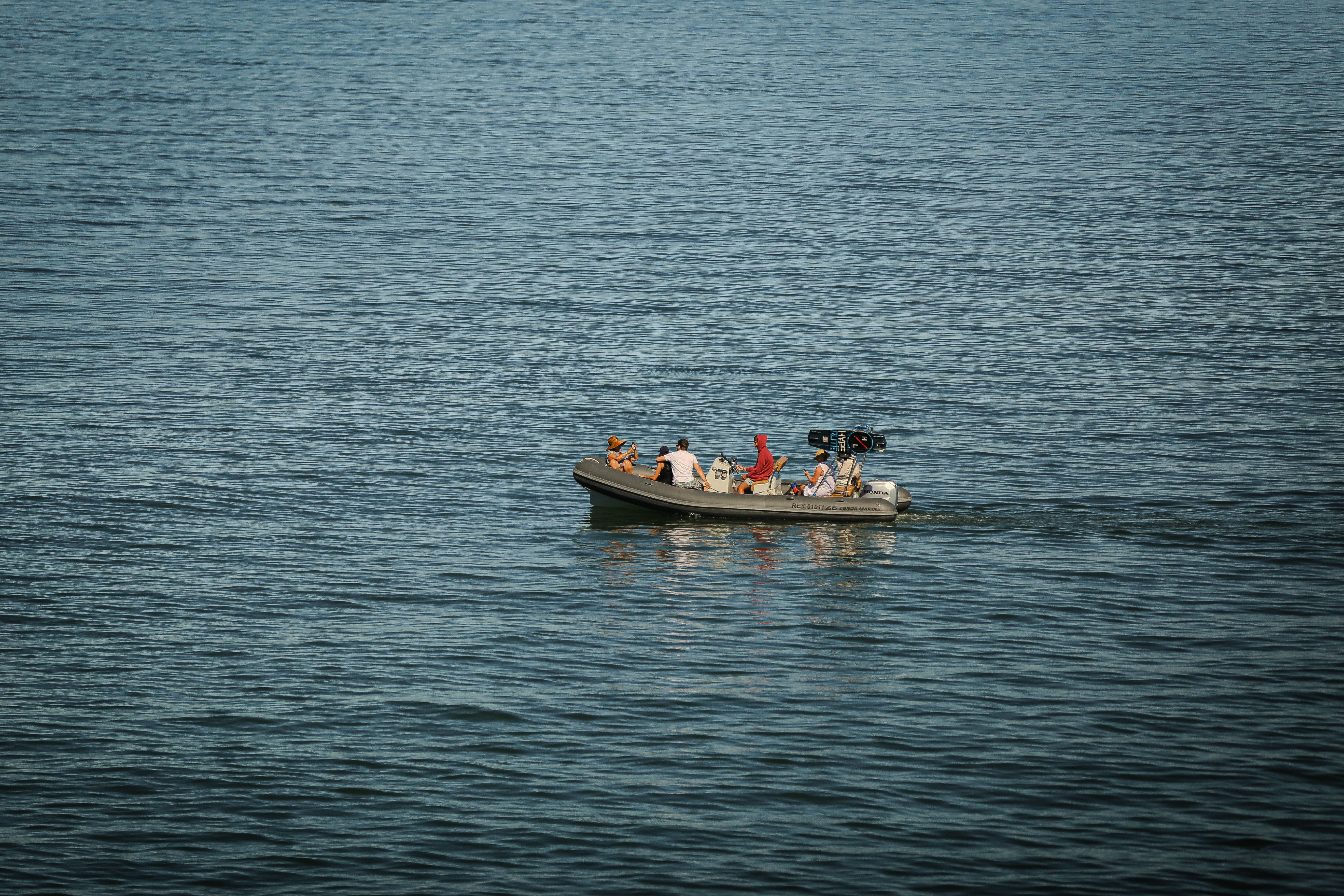 Speed Boat Gif Photos, Download The BEST Free Speed Boat Gif Stock ...