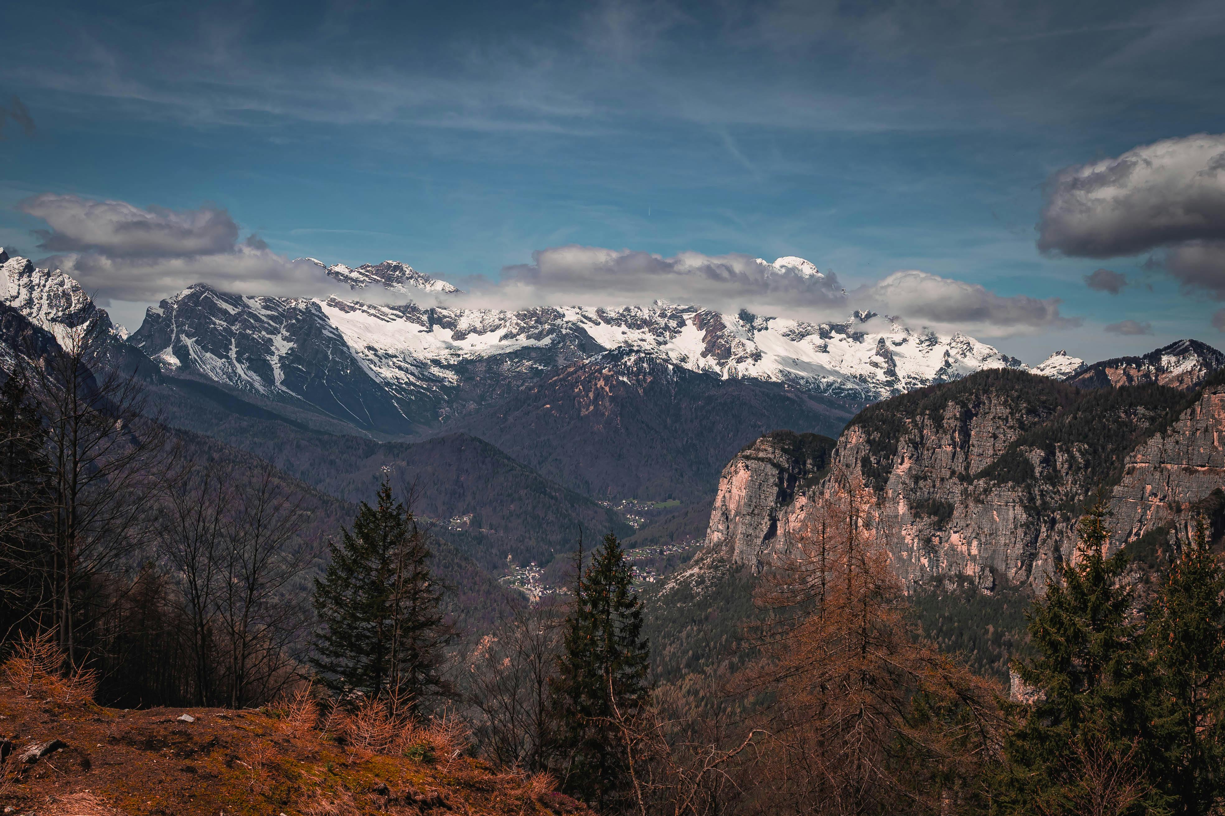 Snow Hiking Photos, Download The BEST Free Snow Hiking Stock Photos ...