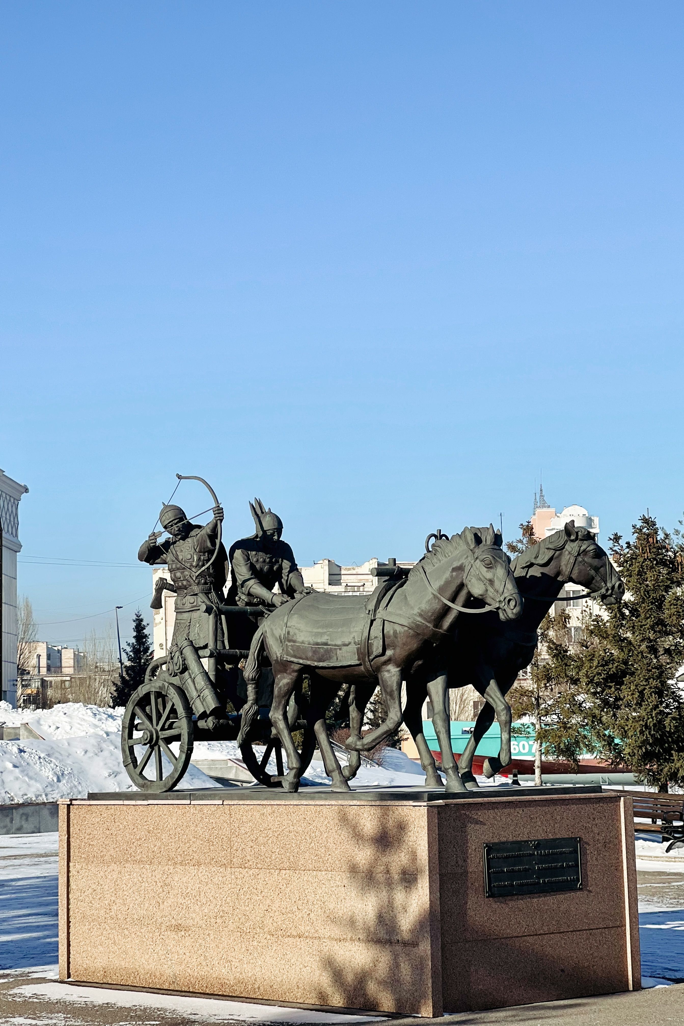 Historic Horse-Drawn Carriage Statue in Astana · Free Stock Photo