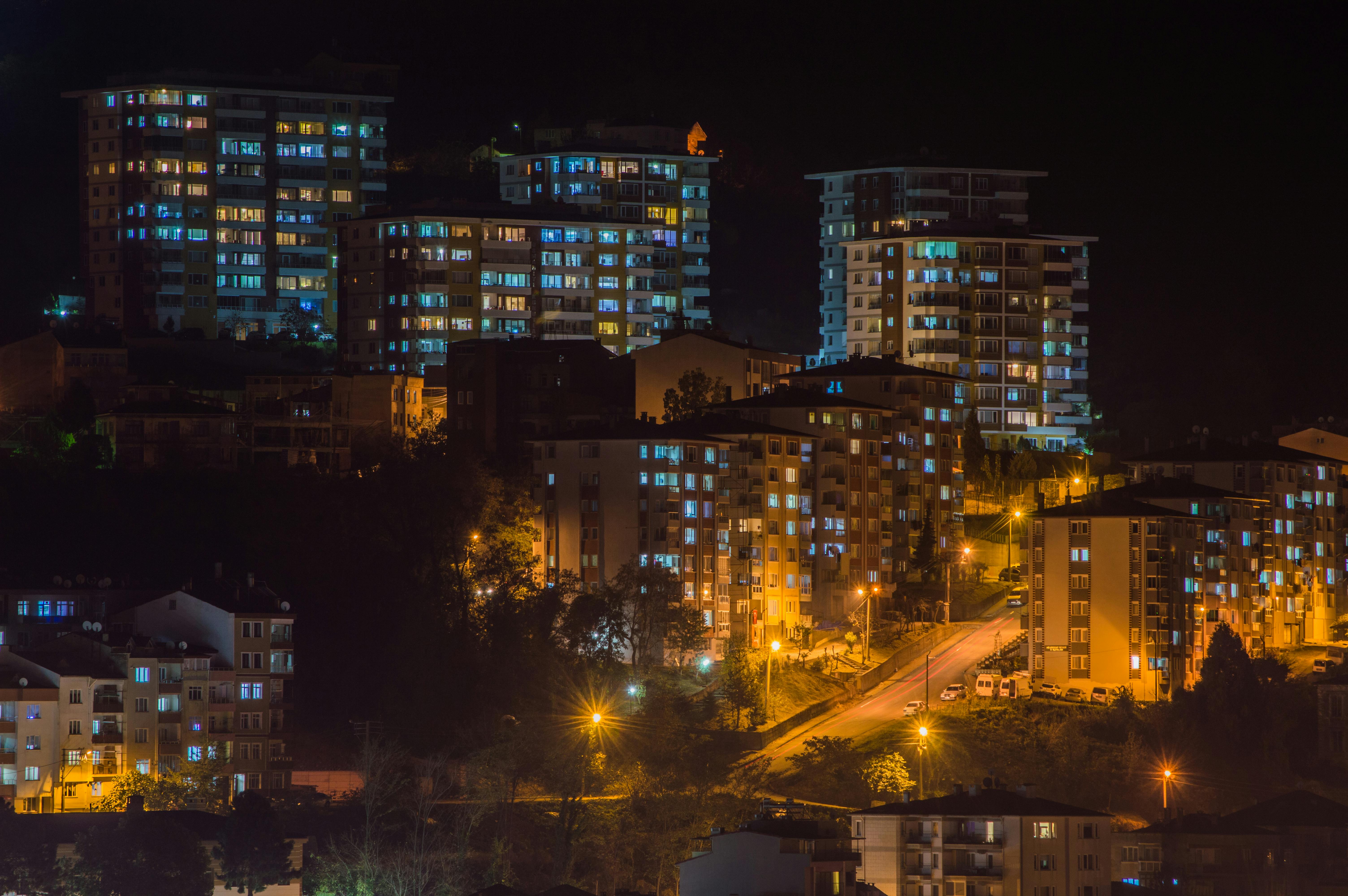 Apartments At Night Photos, Download The BEST Free Apartments At Night ...