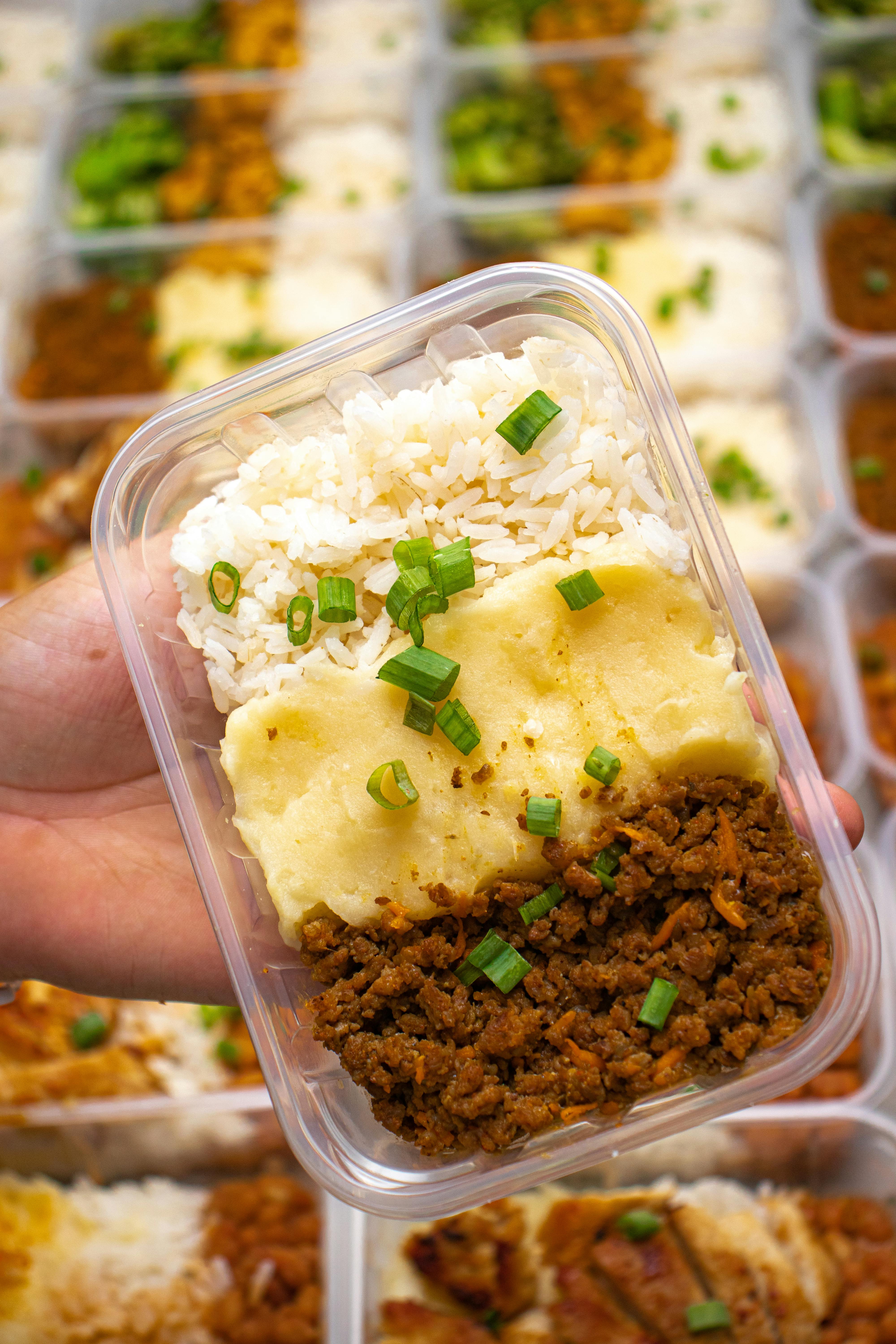 People Packing Food · Free Stock Photo