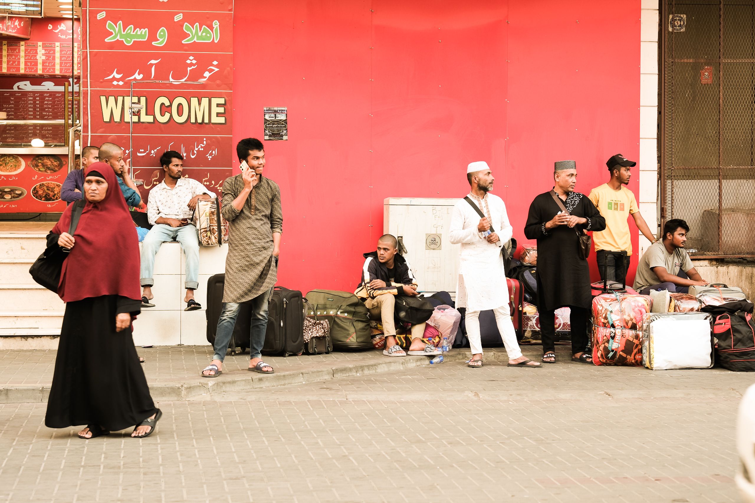 Street Scene in Saudi Arabia with Diverse Group · Free Stock Photo