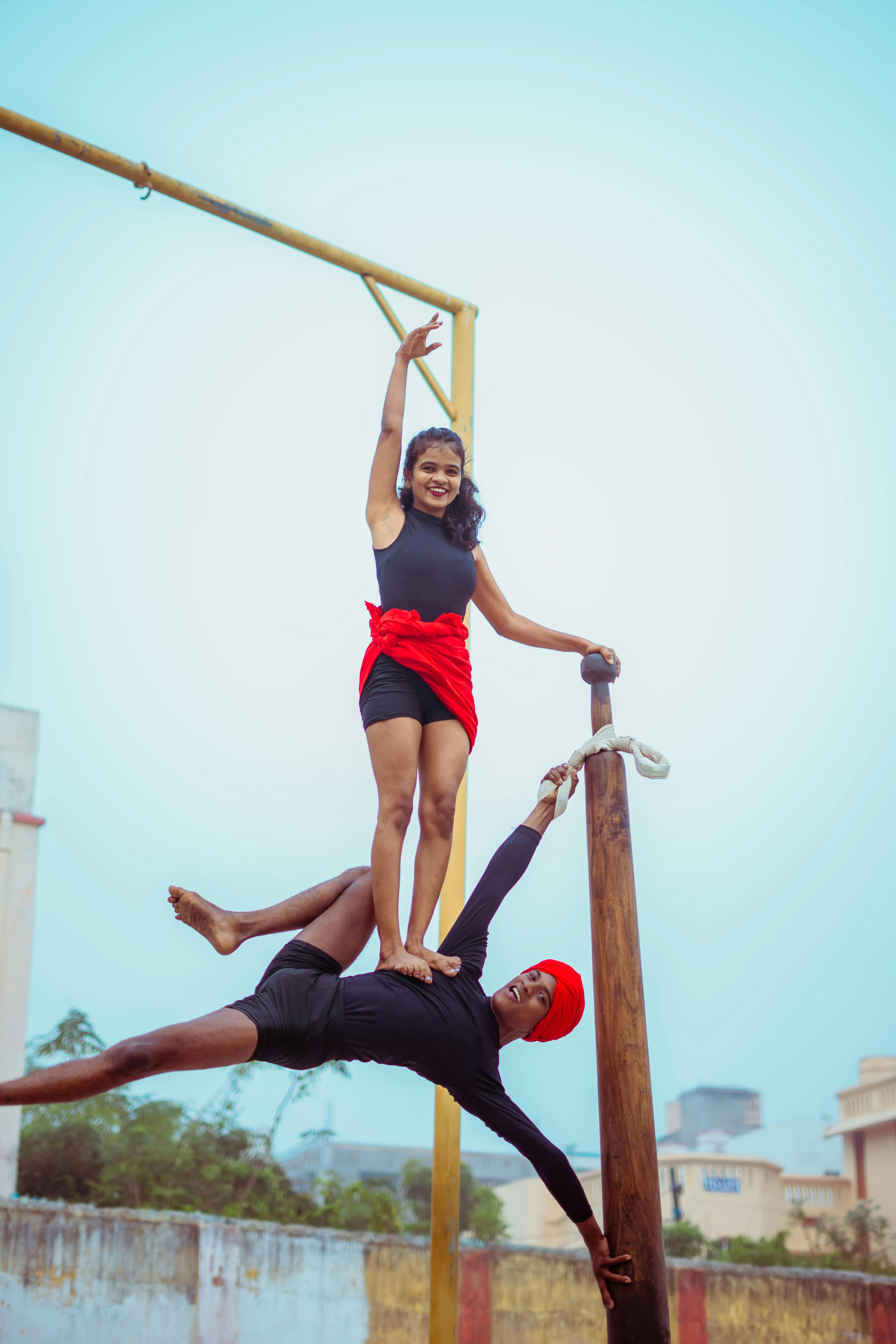 Dynamic Mallakhamb Performance in Puri, India · Free Stock Photo