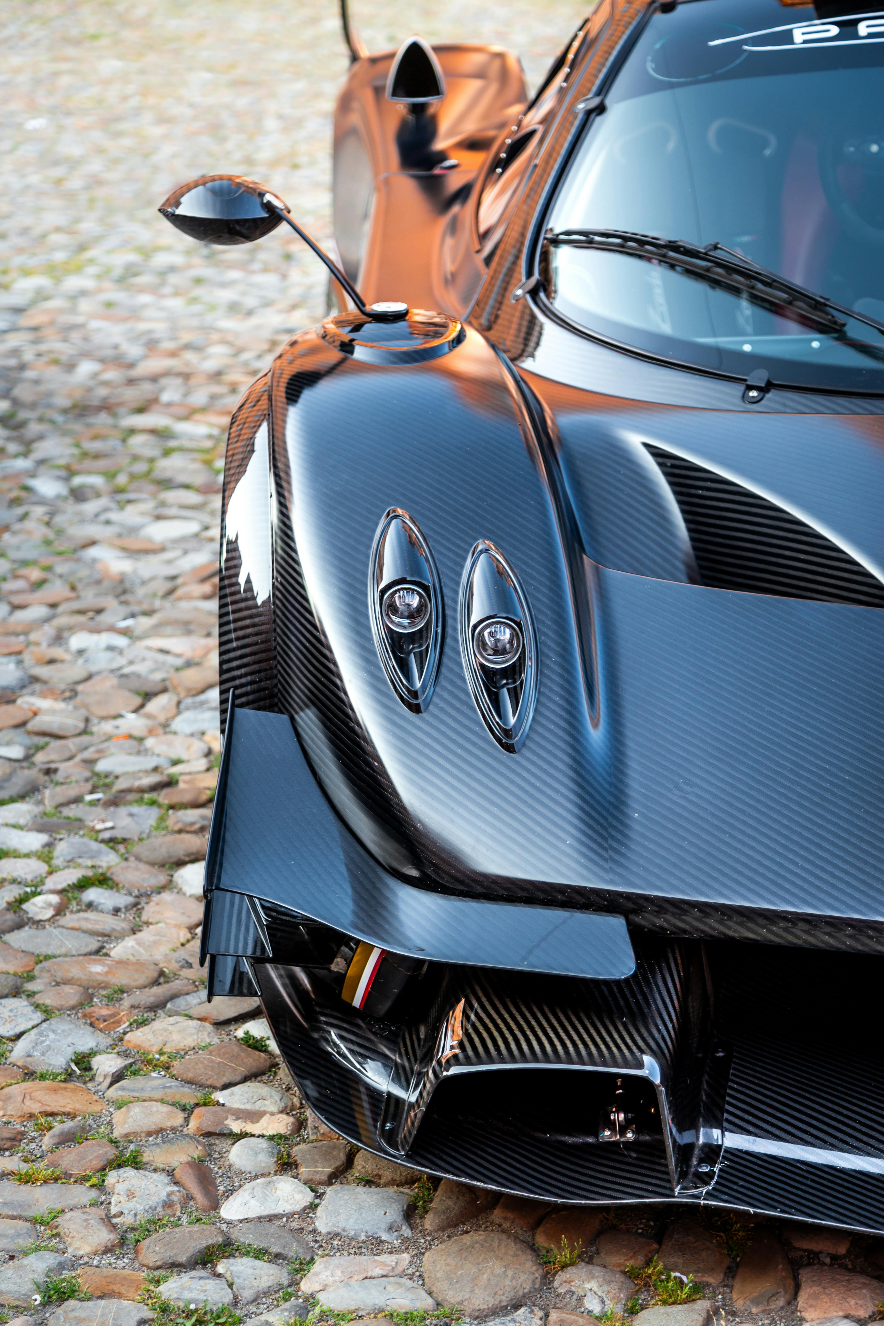 Close-Up of a Luxury Carbon Fiber Supercar · Free Stock Photo