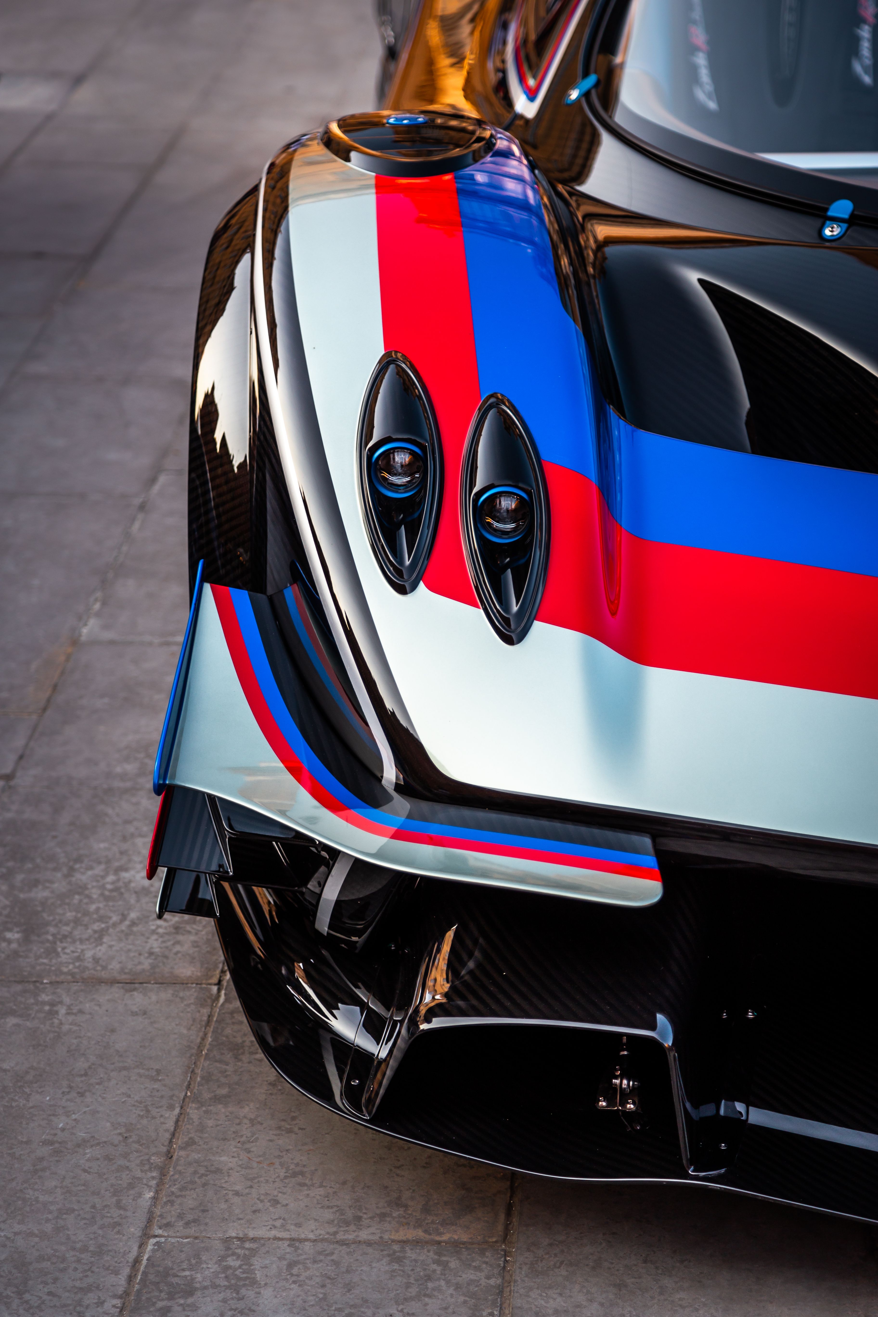 Sleek and Stylish Supercar with Striking Design · Free Stock Photo