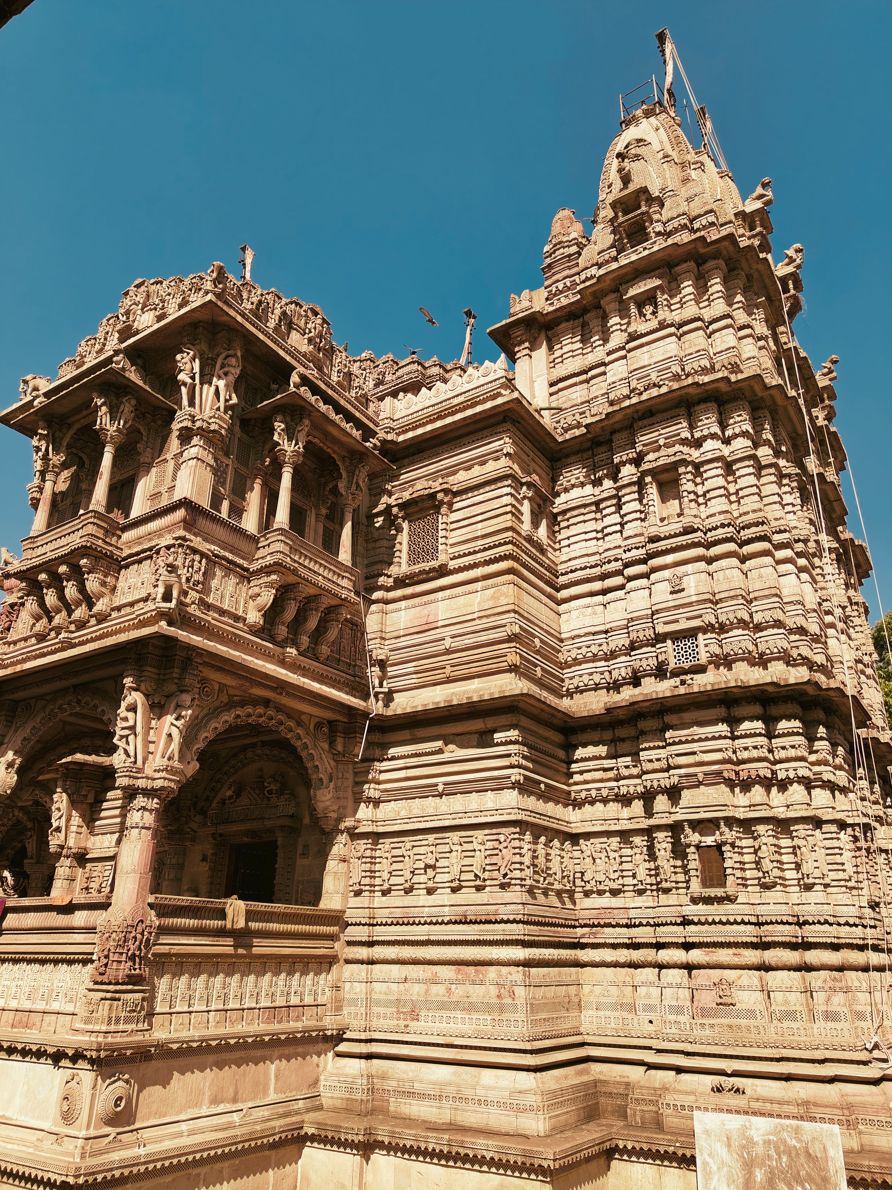 Intricate Architectural Detail of Hindu Temple · Free Stock Photo