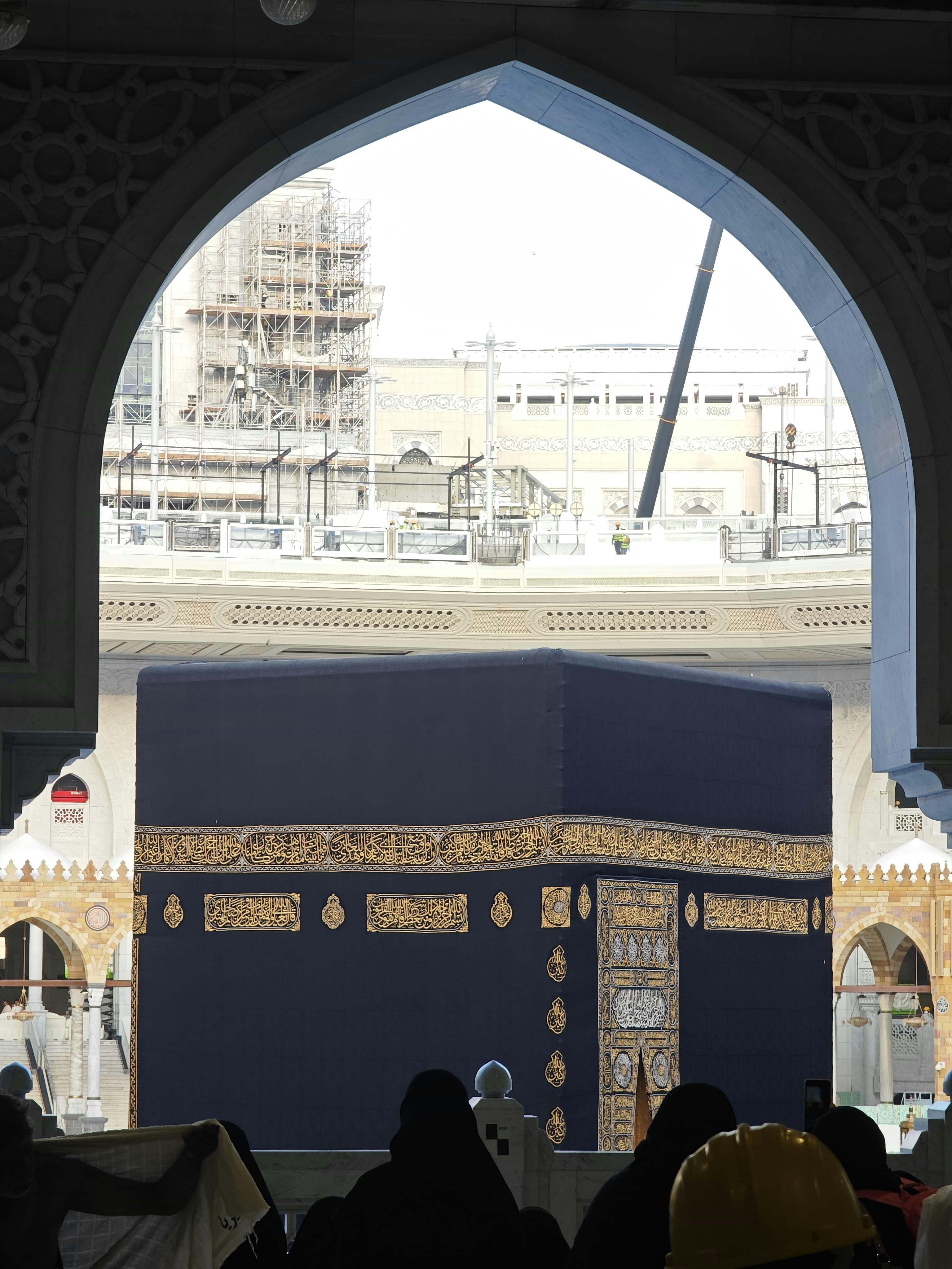 Pilgrims Facing the Kaaba in Mecca's Holy Mosque · Free Stock Photo