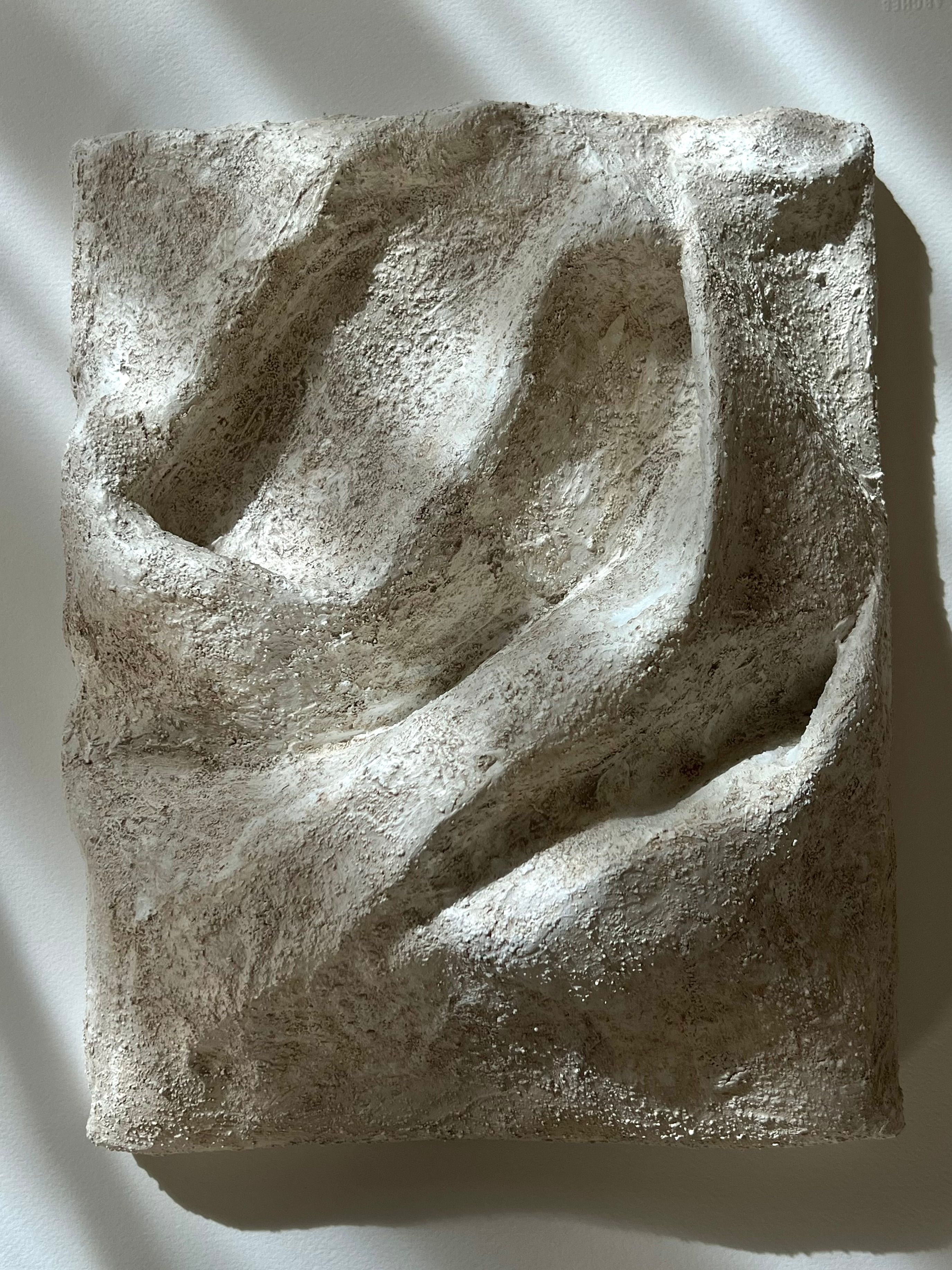 Obra De Arte Con Relieve De Piedra Abstracto Y Texturizado · Foto de ...