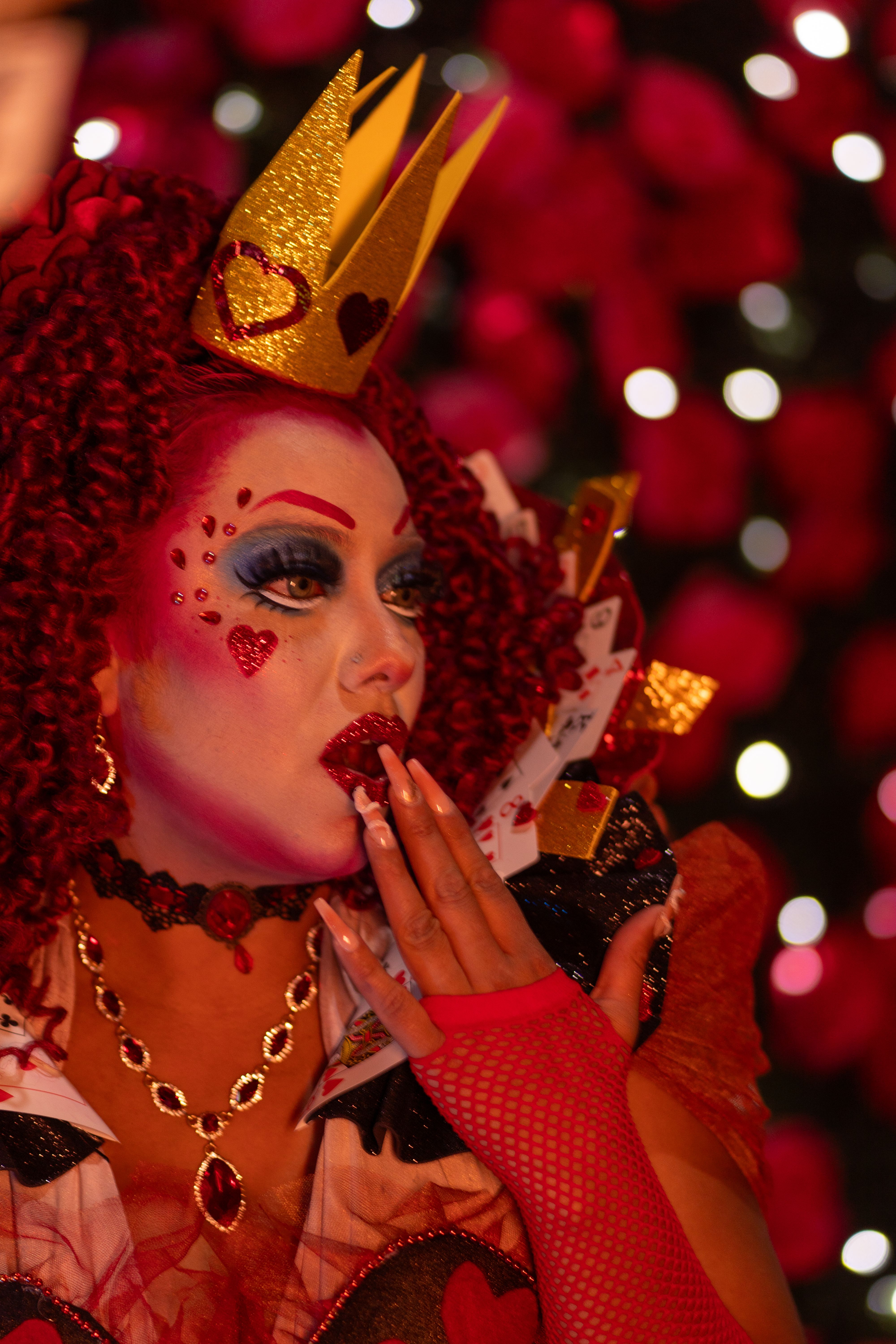 Queen of Hearts with Artistic Makeup · Free Stock Photo