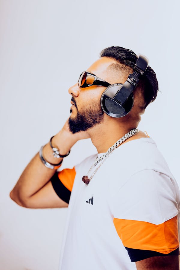 Music Profile Picture Photos, Download The BEST Free Music Profile ...