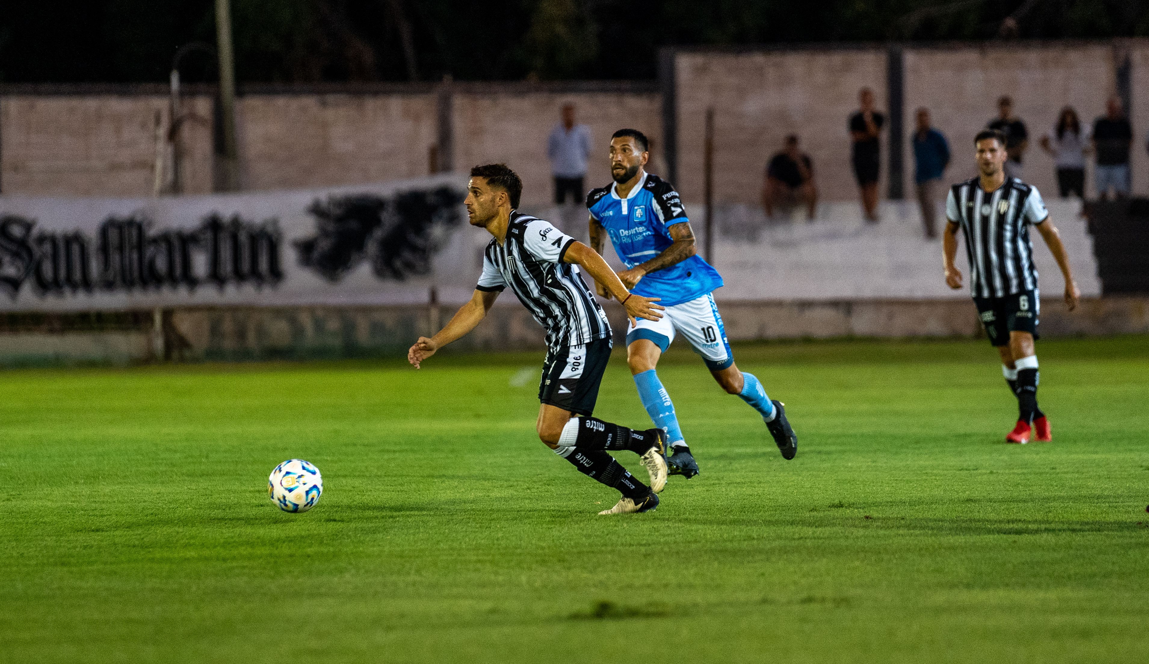 Intense Soccer Match Action on the Field · Free Stock Photo