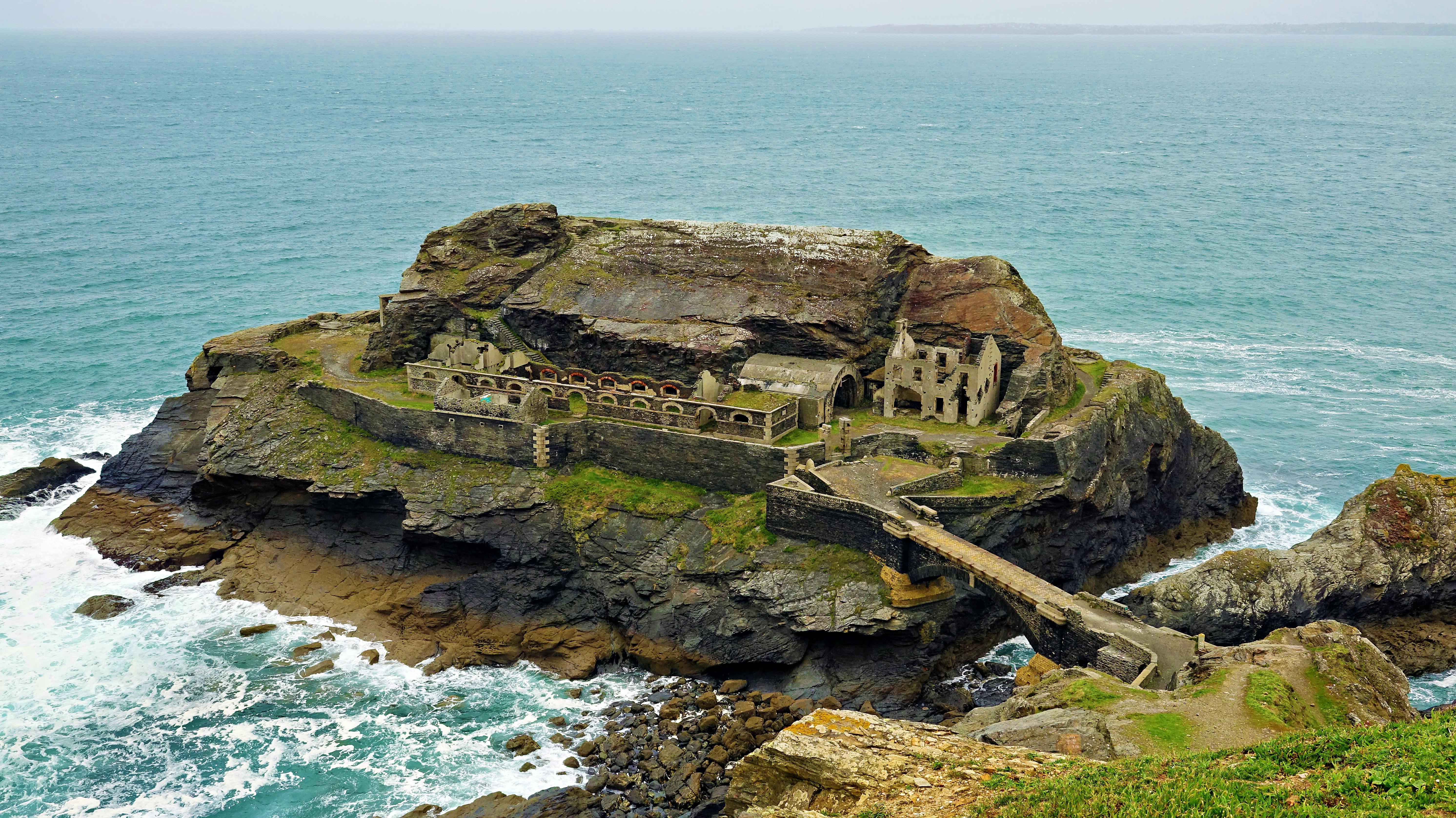 Cliffside Nature Photos, Download The BEST Free Cliffside Nature Stock ...