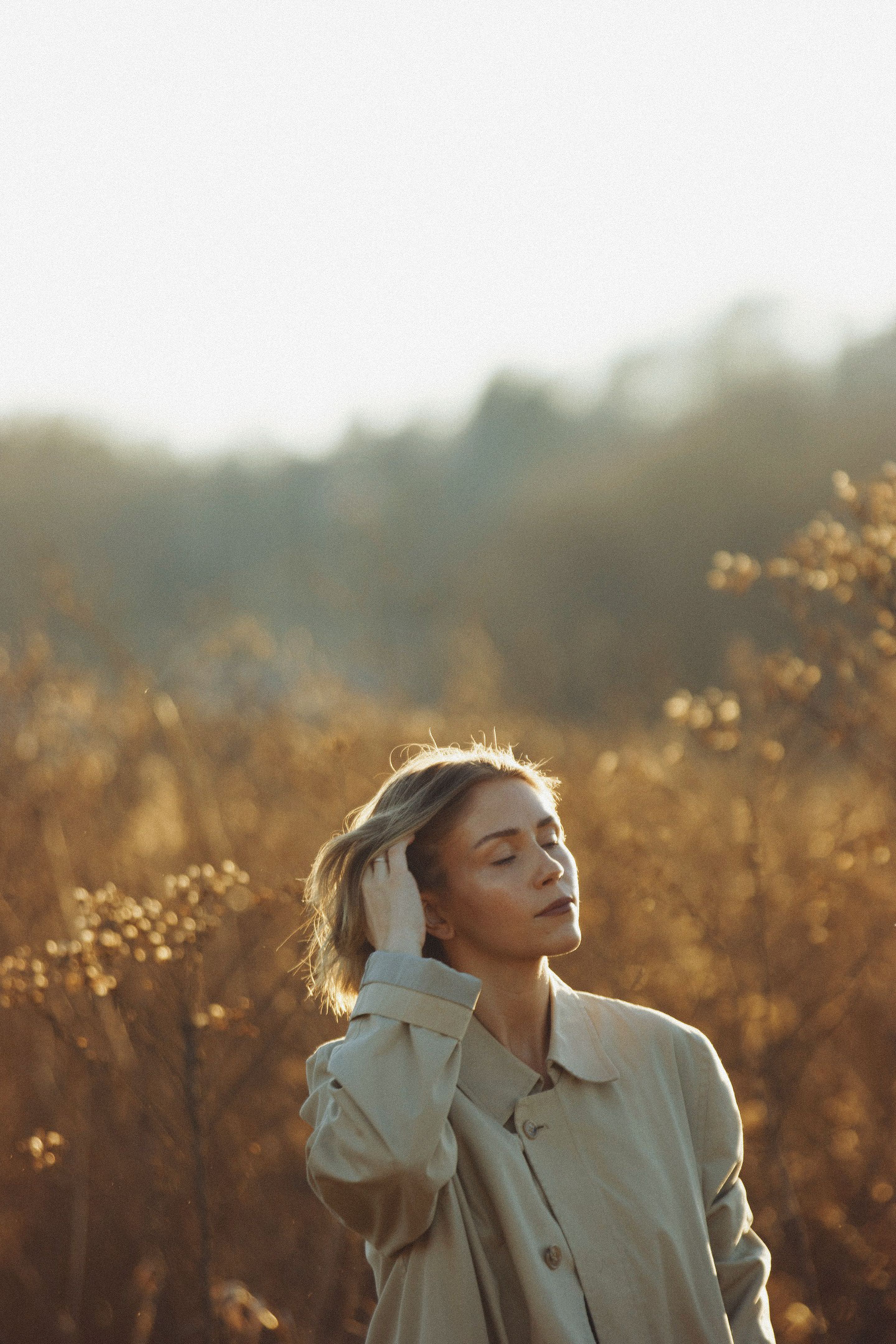 Peaceful Autumn Portrait in Golden Light · Free Stock Photo
