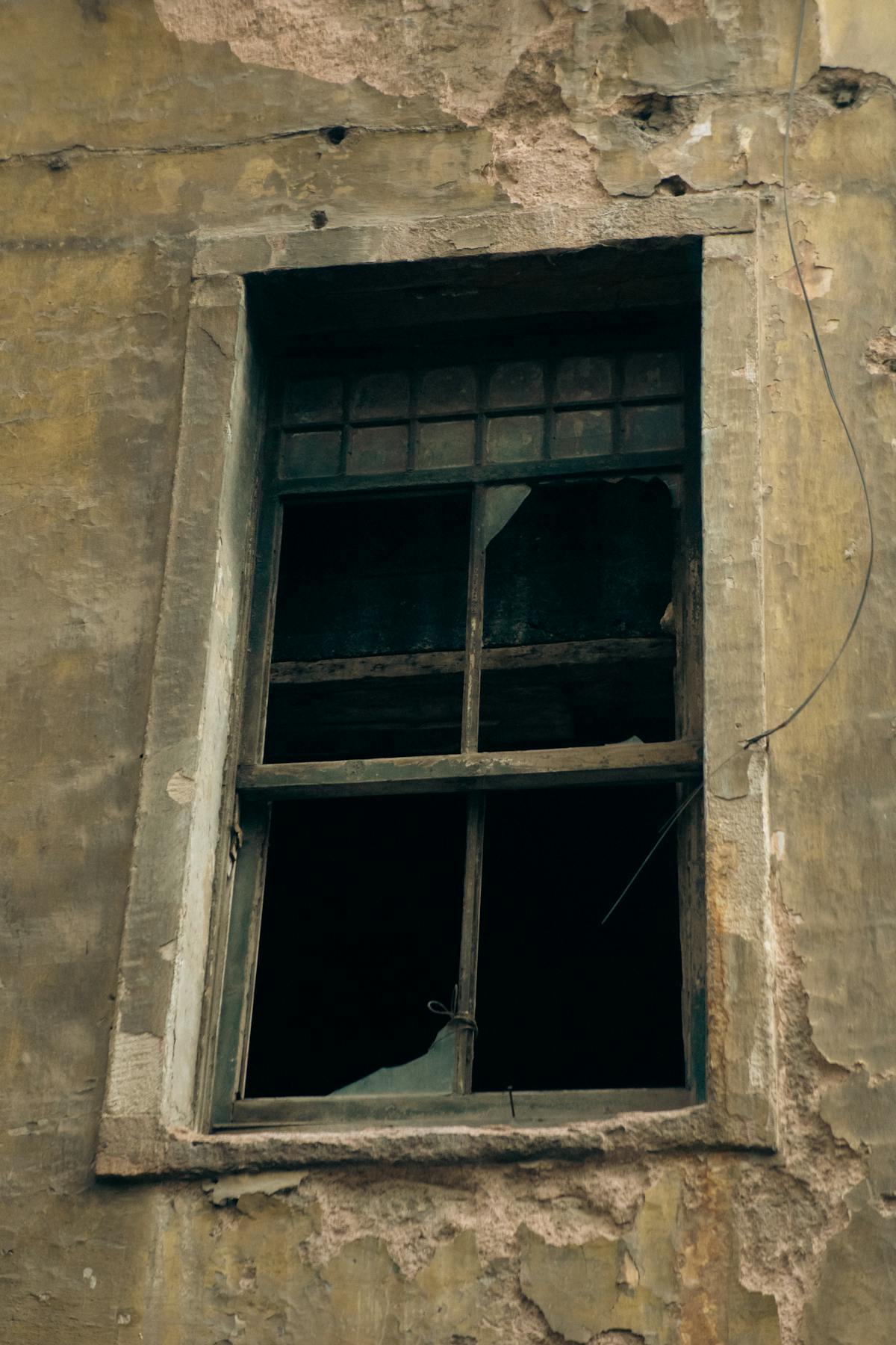 Old Window Photos, Download The BEST Free Old Window Stock Photos & HD ...