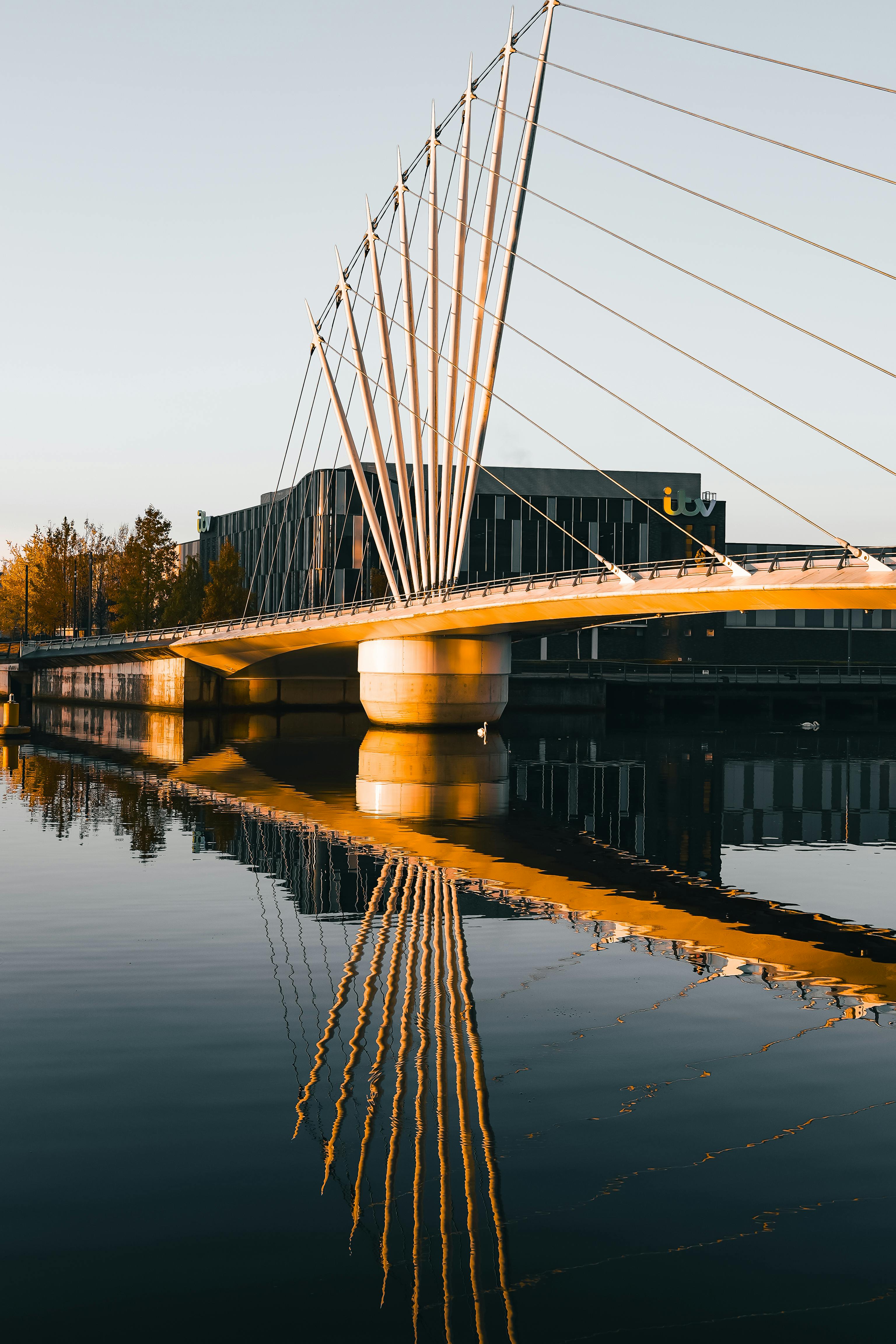 Modern Bridge at Sunset in Salford Quays · Free Stock Photo