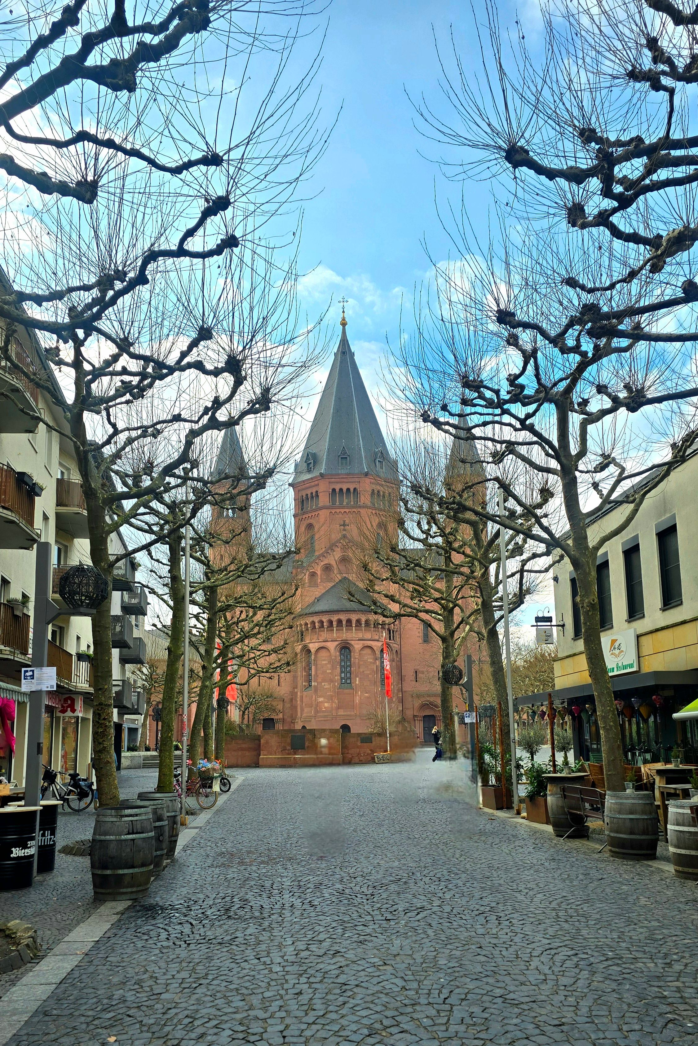 Mainz Cathedral Architectural Perspective · Free Stock Photo