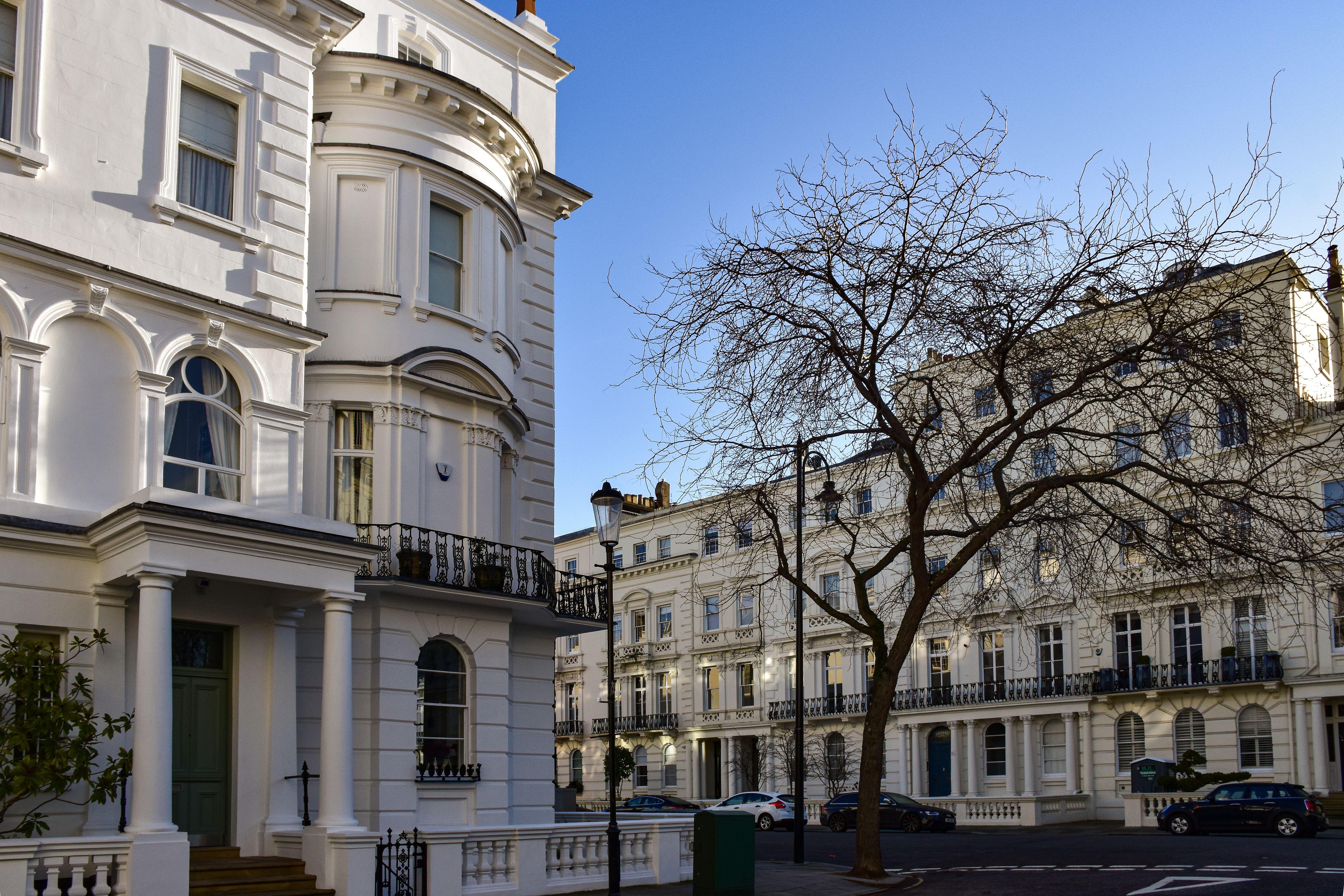 Elegant Victorian Architecture in London Street · Free Stock Photo