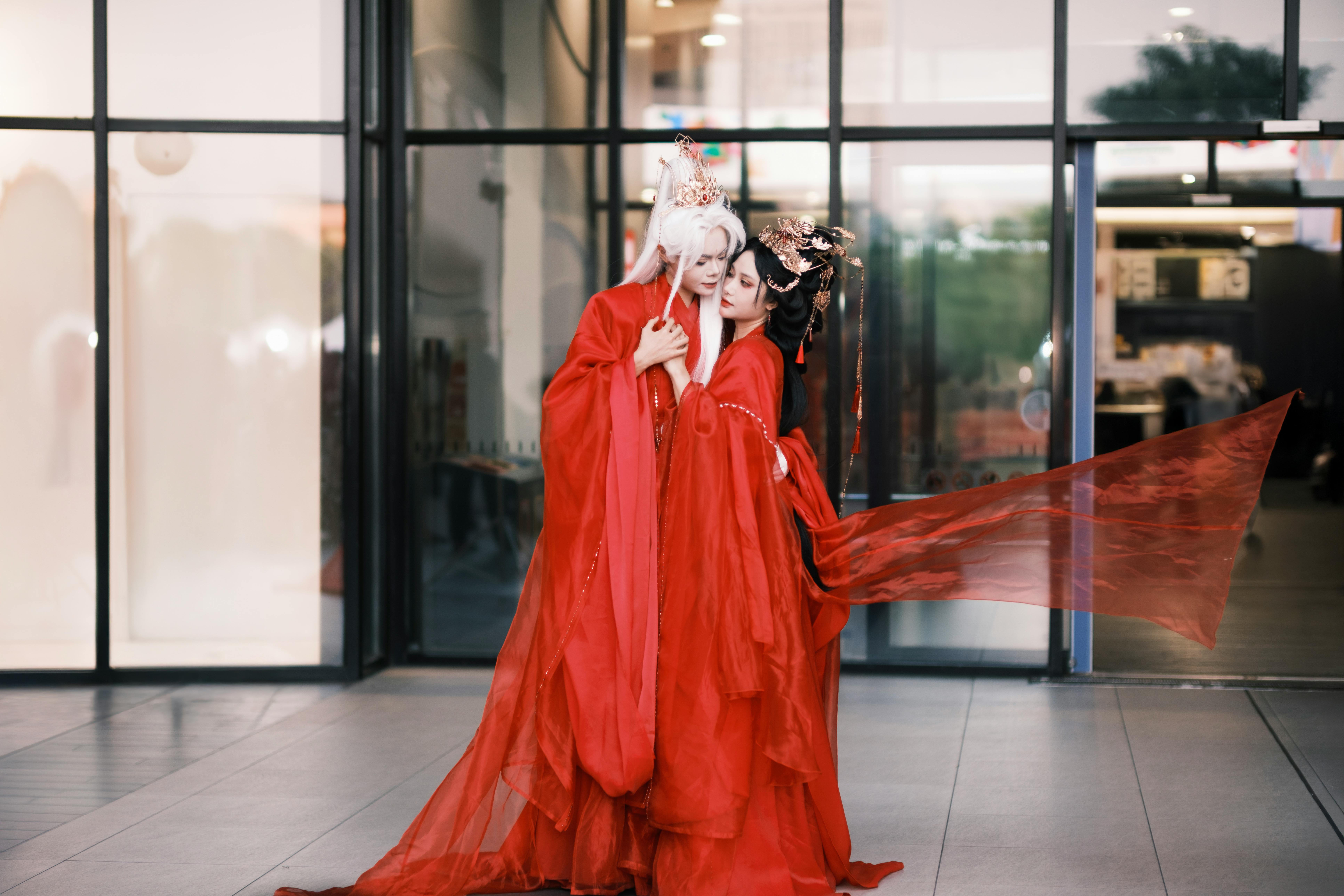 Elegant Traditional Red Garments in Cosplay · Free Stock Photo