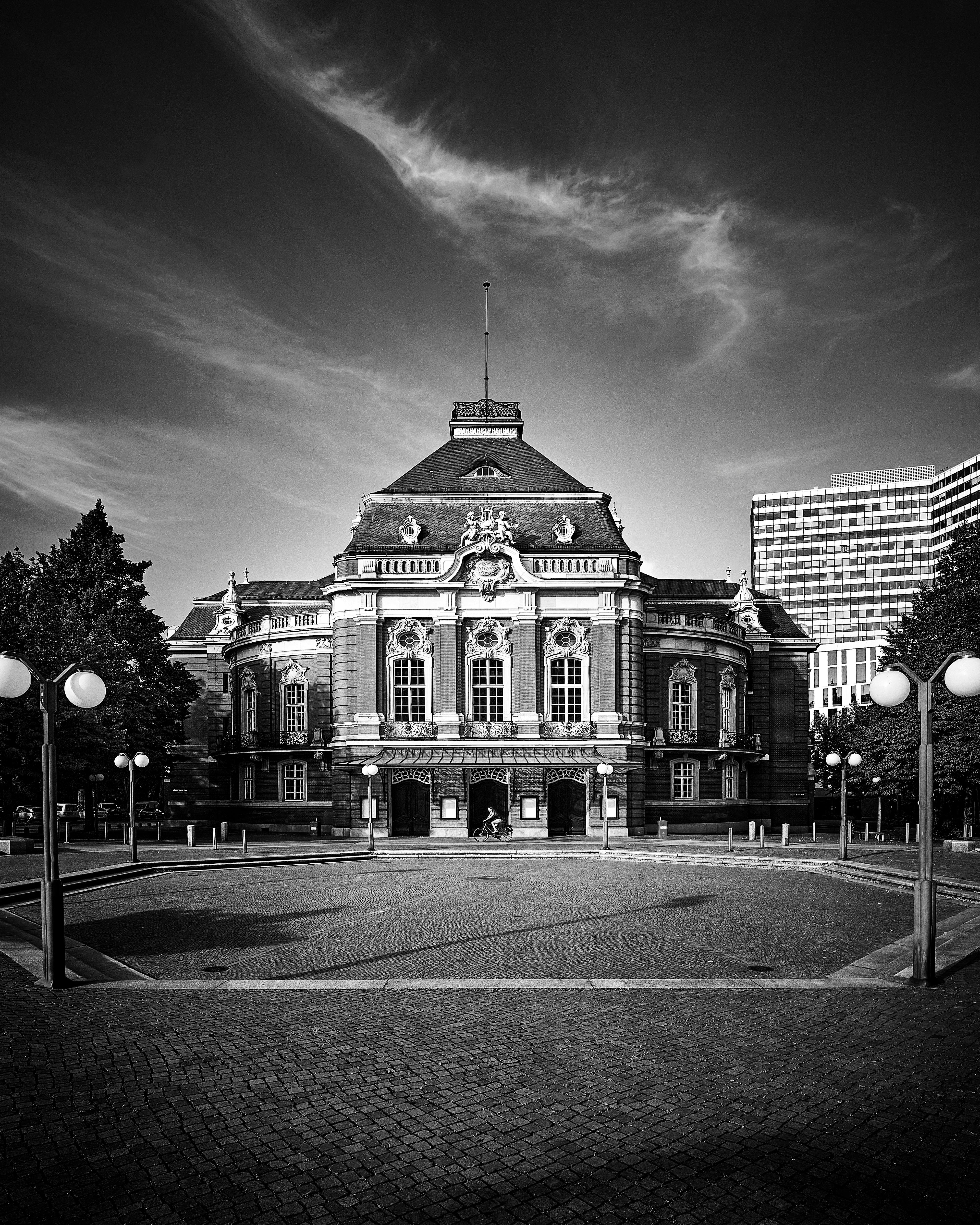 Stunning Black and White View of Hamburg Opera House · Free Stock Photo