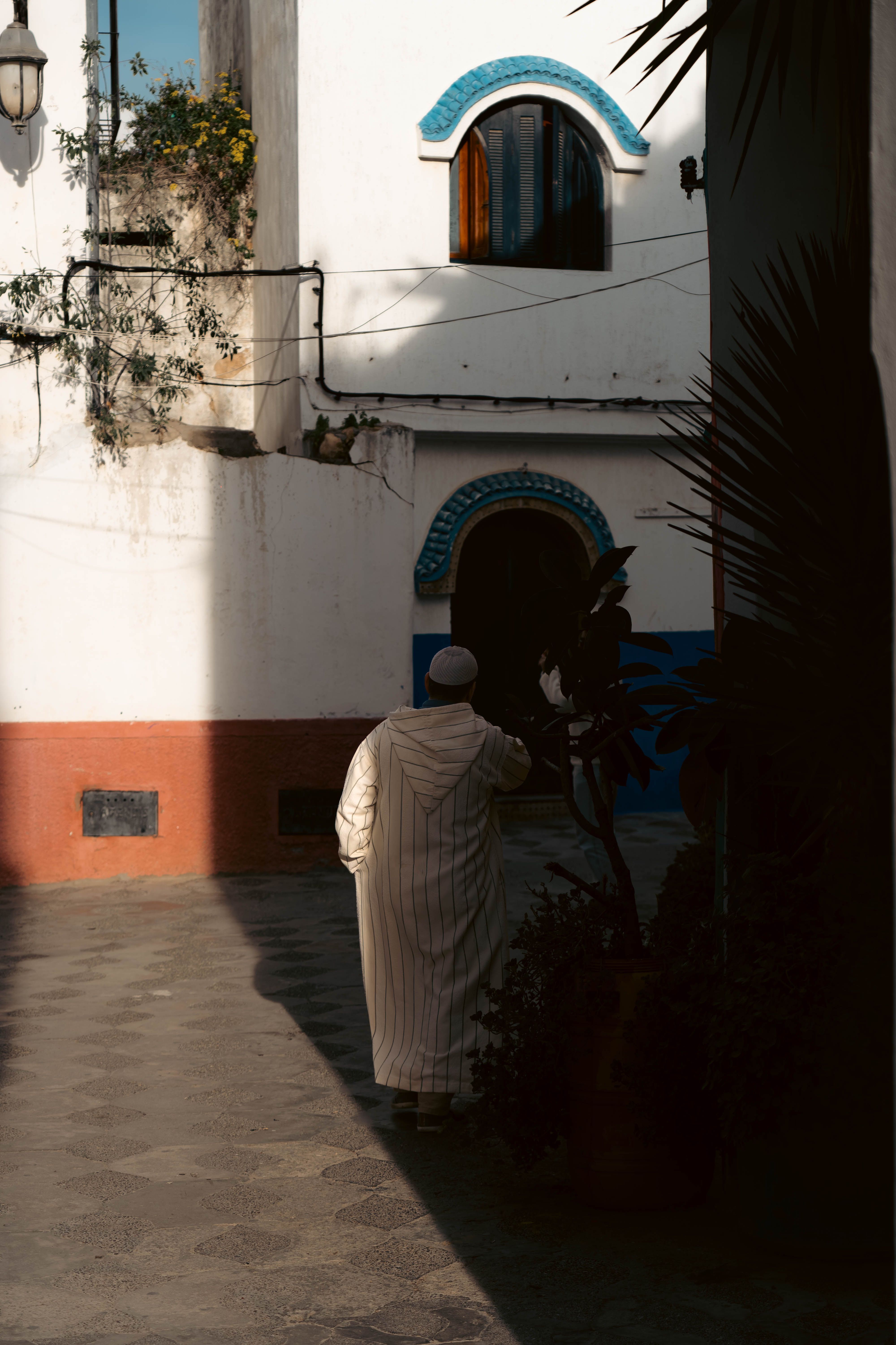 Homme En Costume Traditionnel à Asilah, Maroc · Photo gratuite