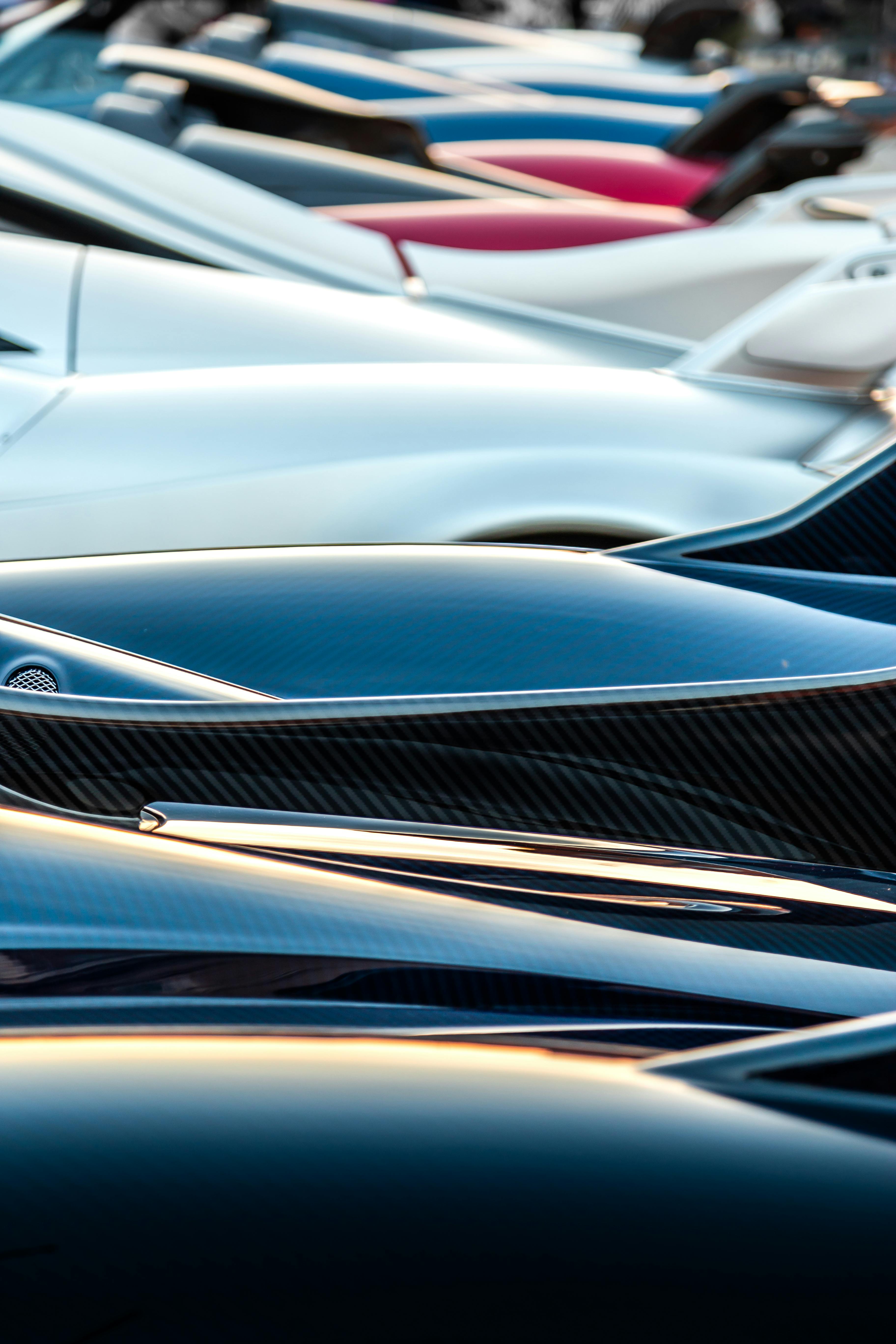 Sleek Supercars Display at Luxury Exhibition · Free Stock Photo