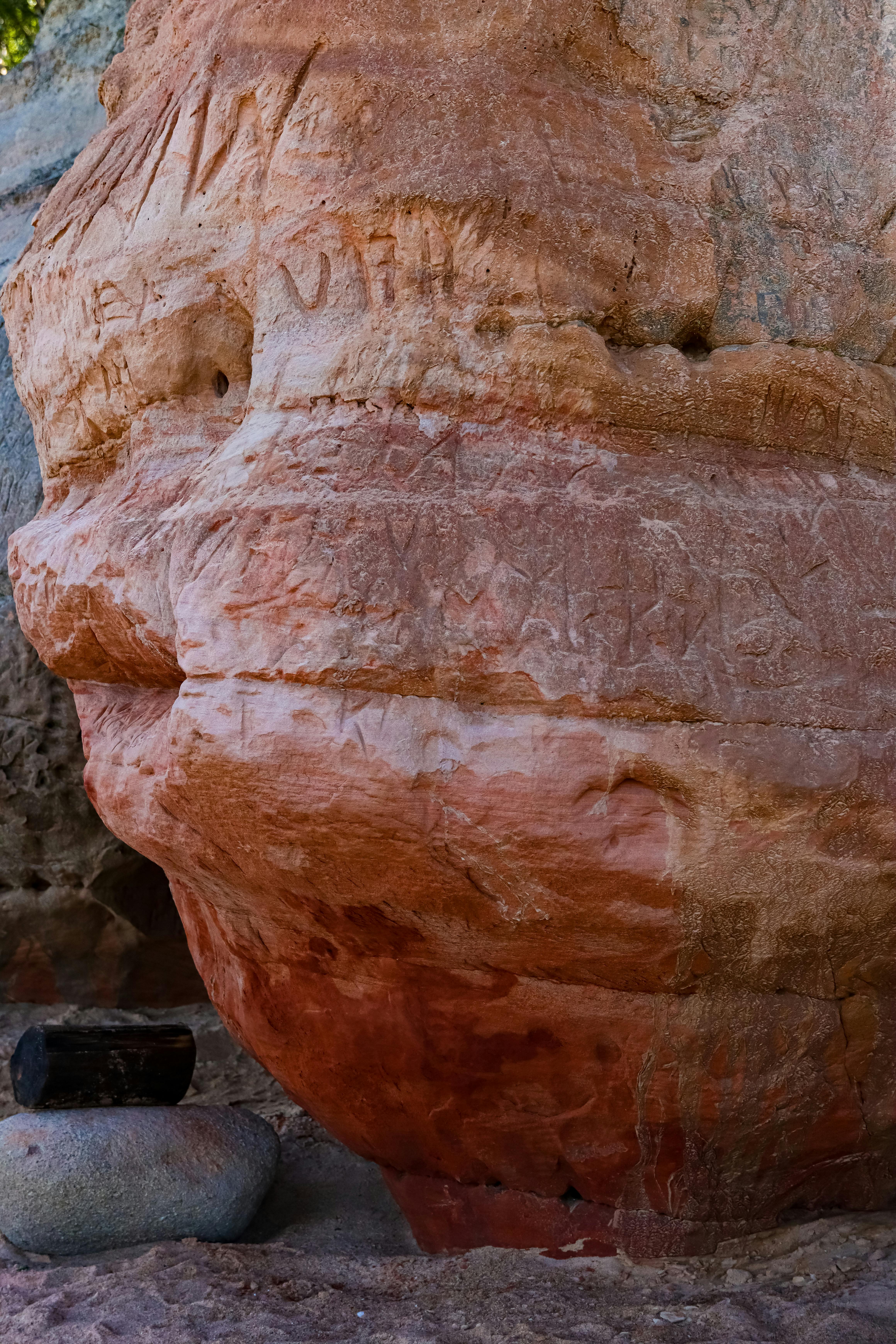 Ancient Rock Formations with Fascinating Textures · Free Stock Photo