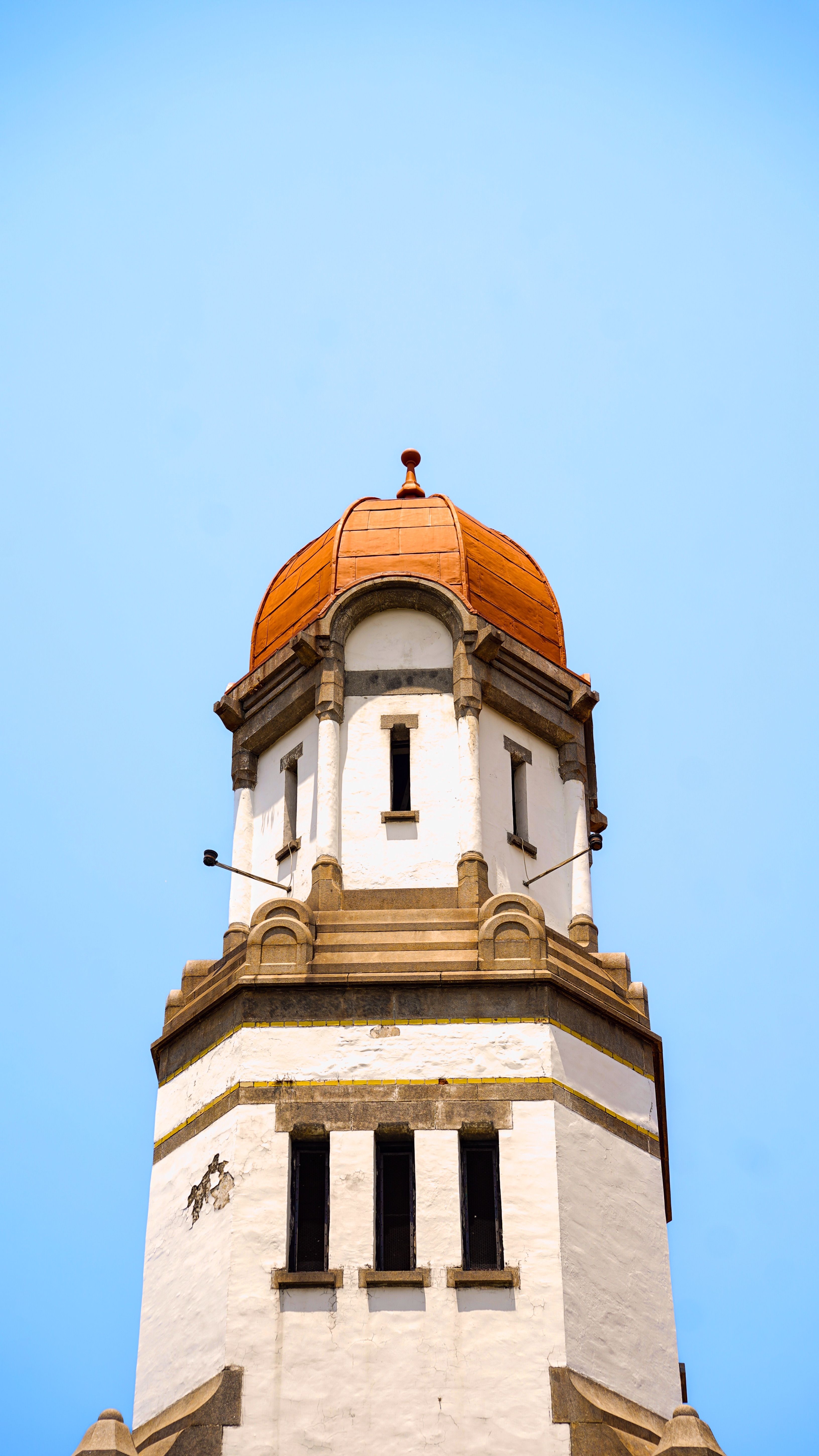 Menara Kolonial Belanda Yang Bersejarah Di Semarang, Indonesia · Foto ...