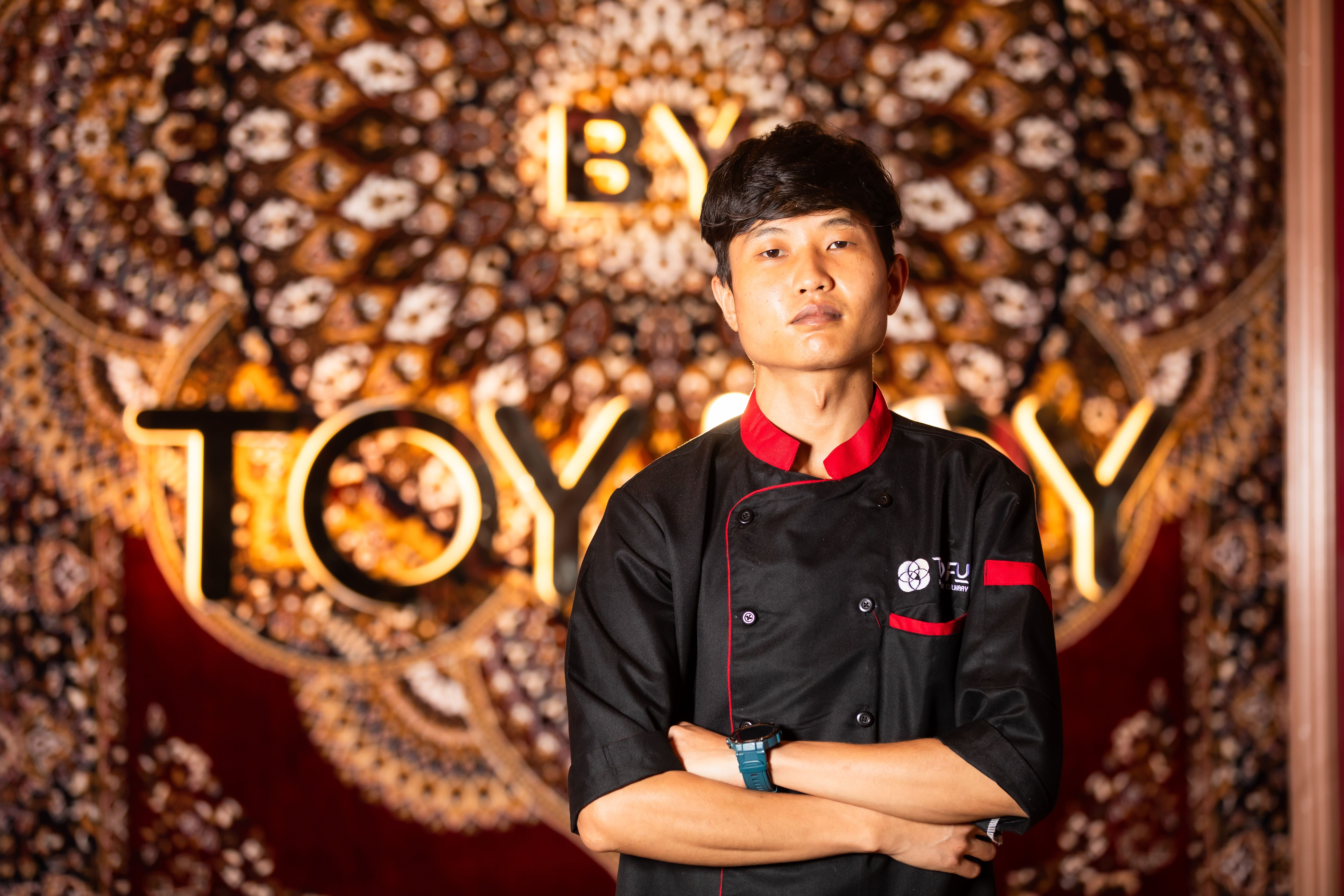 Chef in Stylish Restaurant Interior Portrait · Free Stock Photo