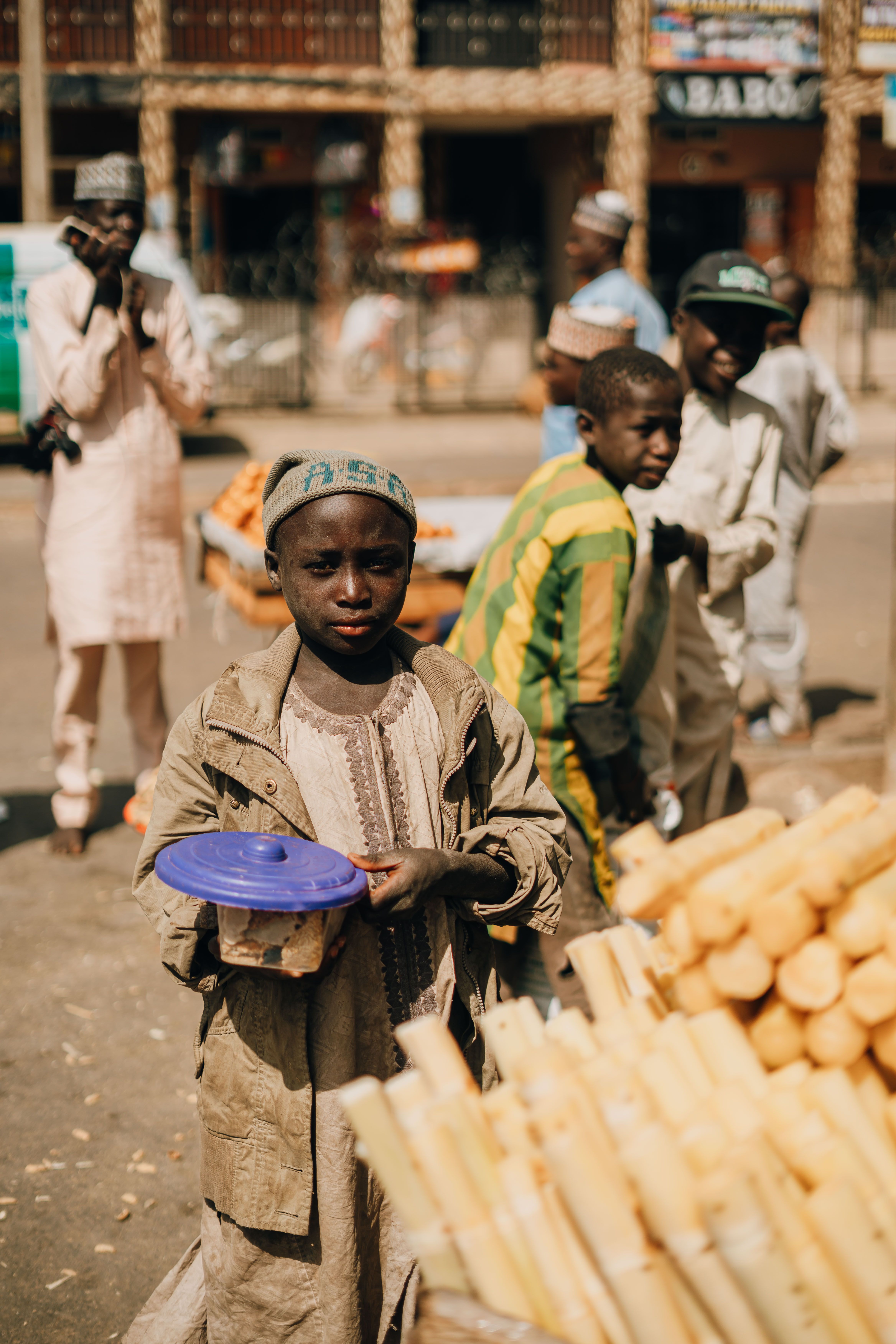Street Market Scene with Children in Africa · Free Stock Photo