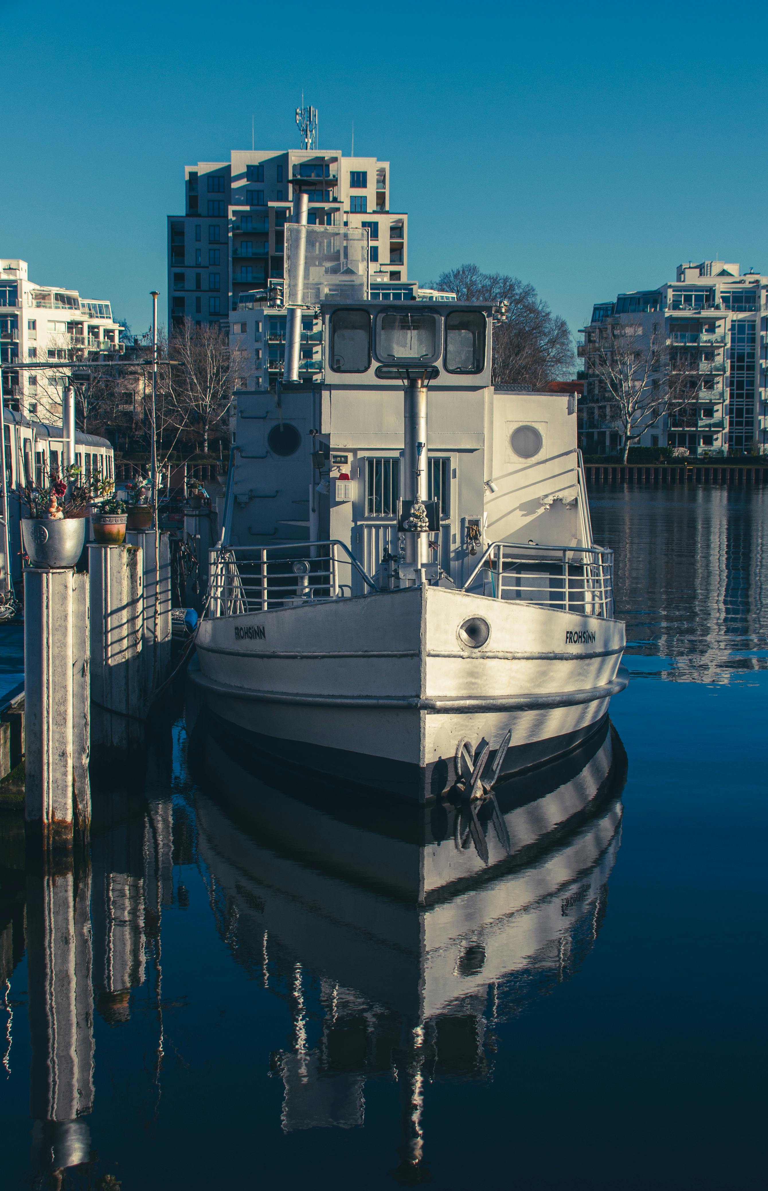 Quay Pombaline Photos, Download The BEST Free Quay Pombaline Stock ...