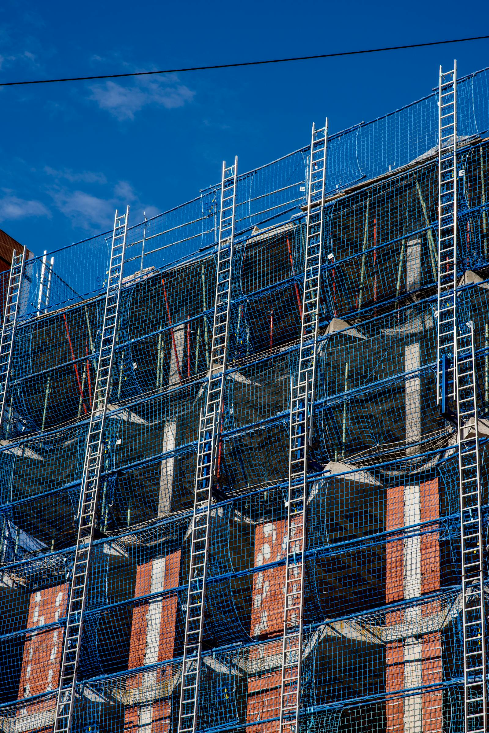 Scaffolding Photos, Download The BEST Free Scaffolding Stock Photos ...