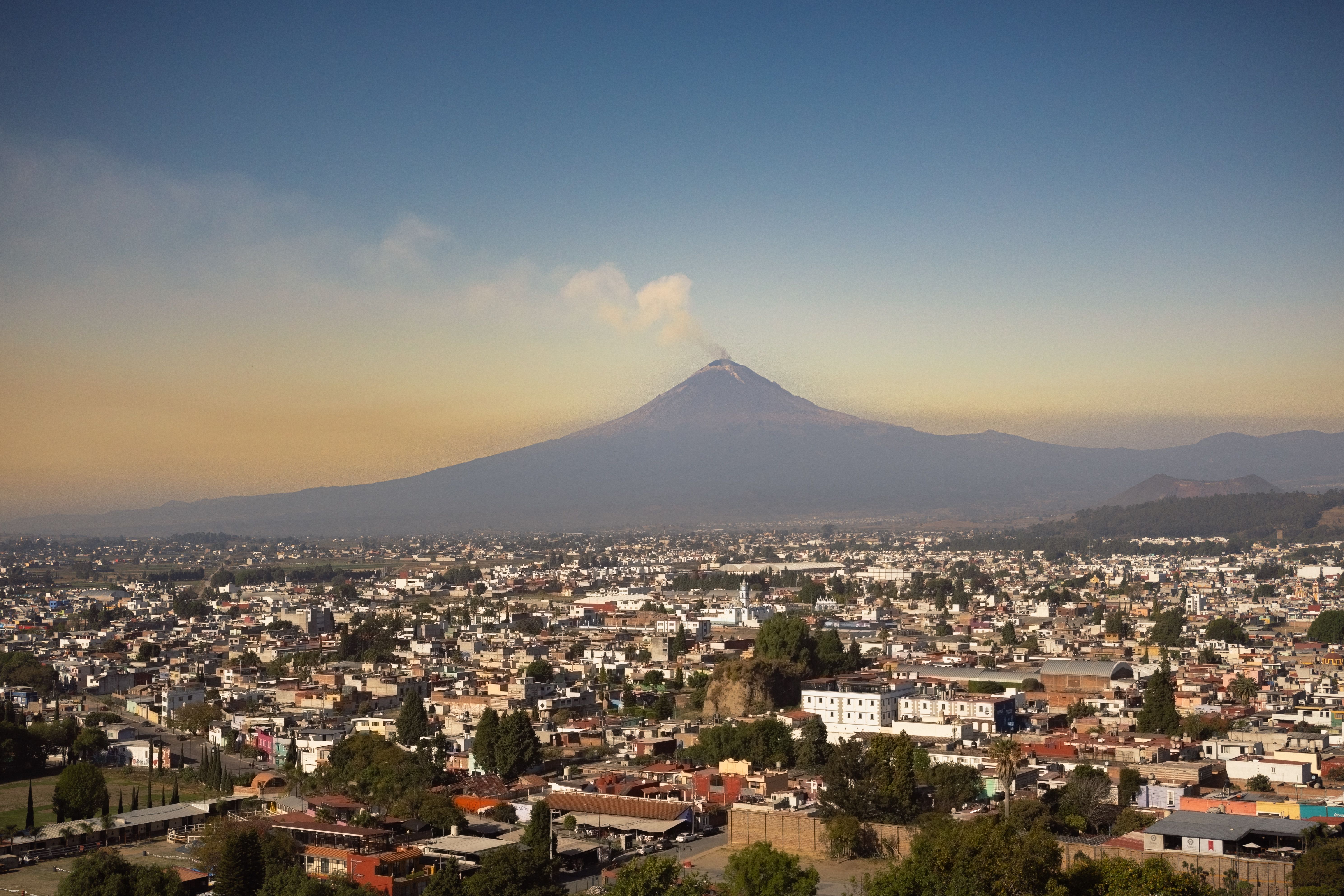 Vista Panorámica Del Volcán Popocatépetl En México · Foto de stock gratuita