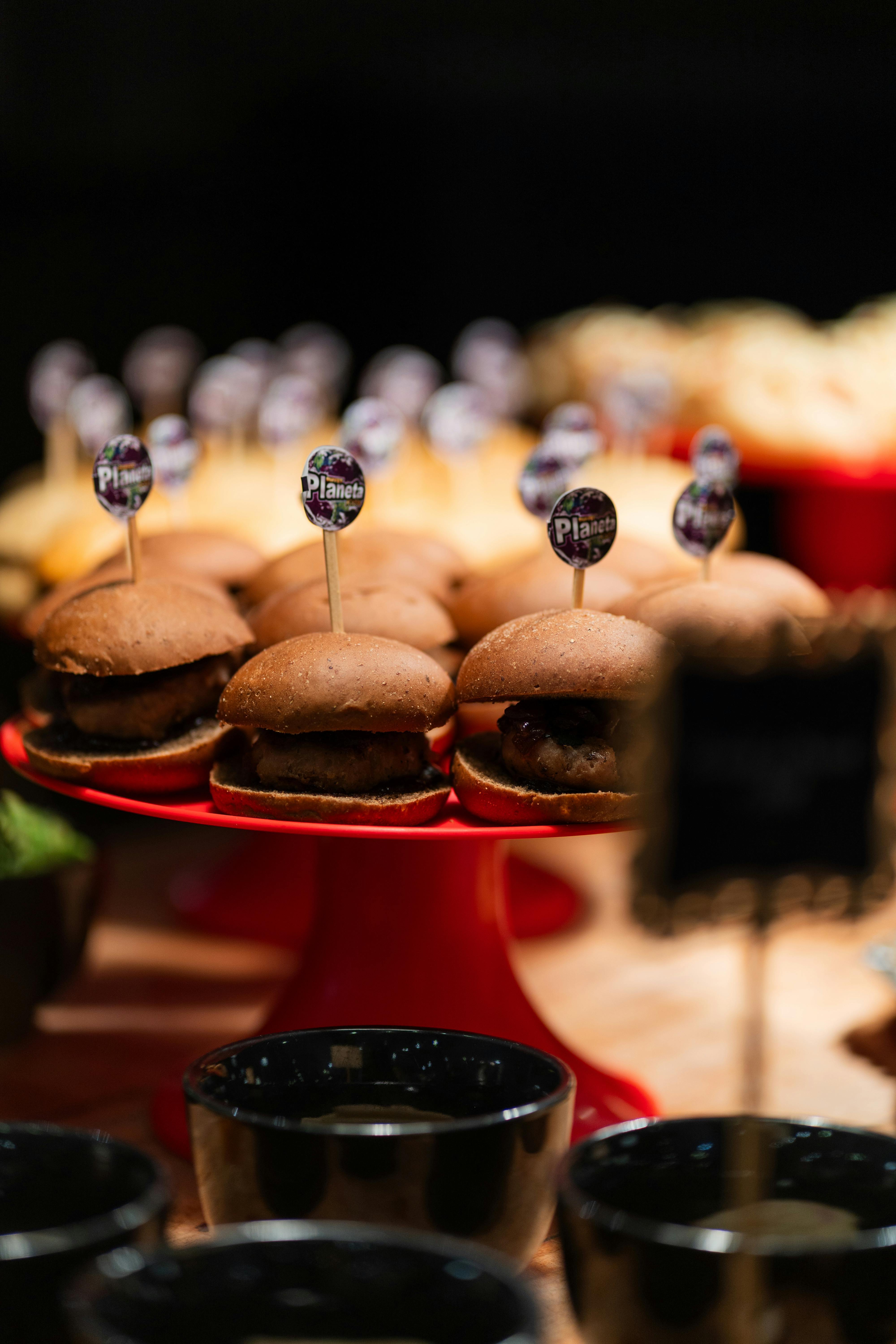 Tray Of Burger Sliders Photos, Download The BEST Free Tray Of Burger ...