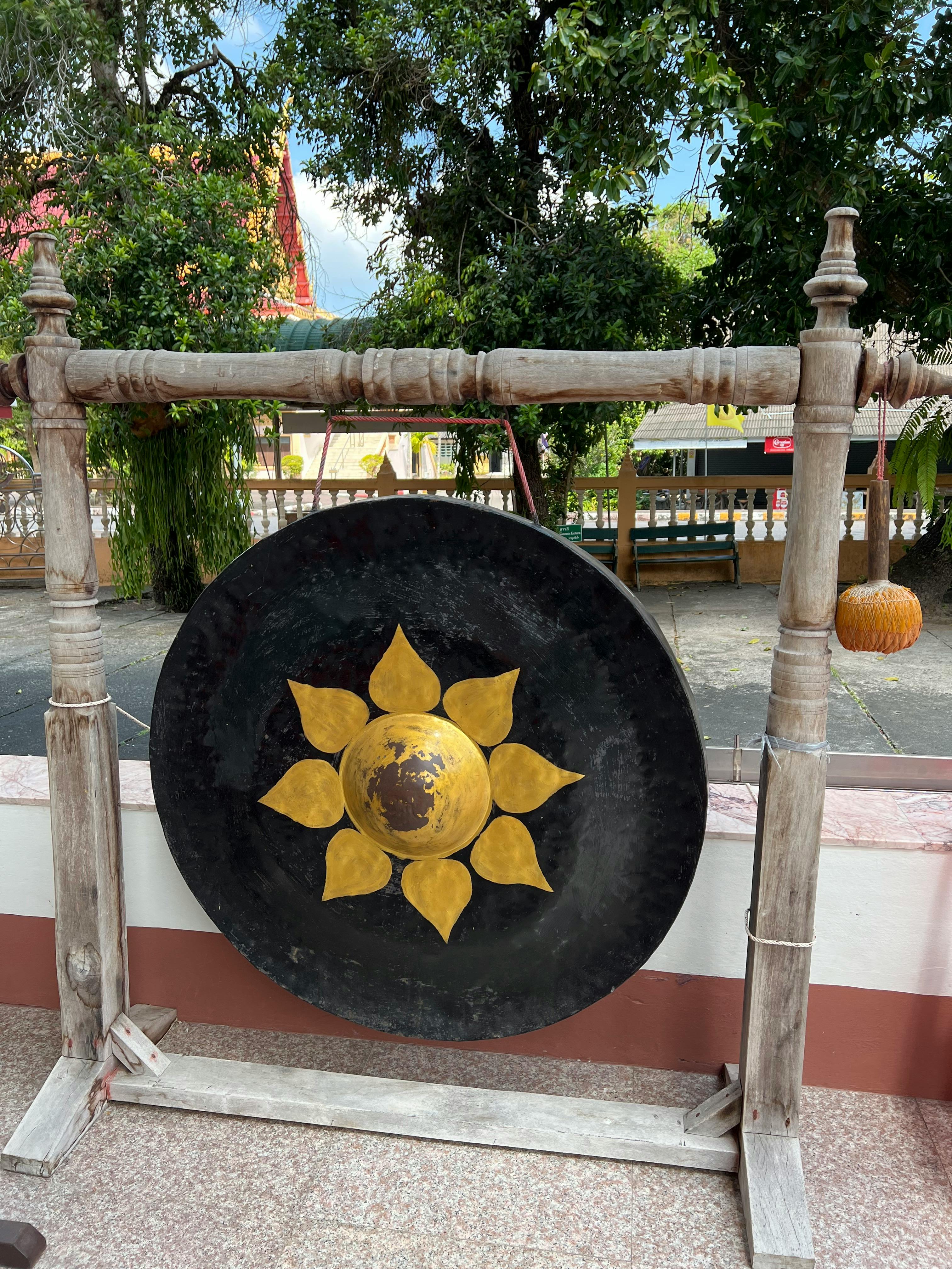 Gong Photos, Download The BEST Free Gong Stock Photos & HD Images