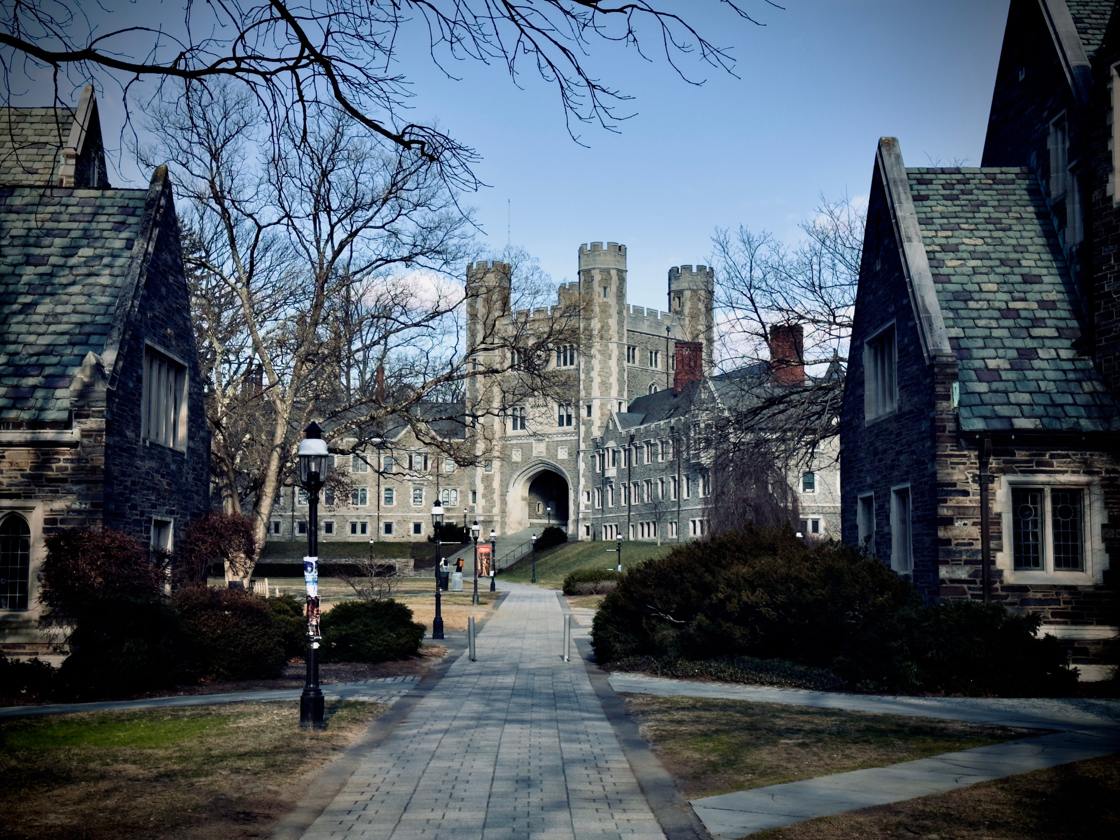 Arquitectura Del Campus Histórico De La Universidad De Princeton · Foto ...