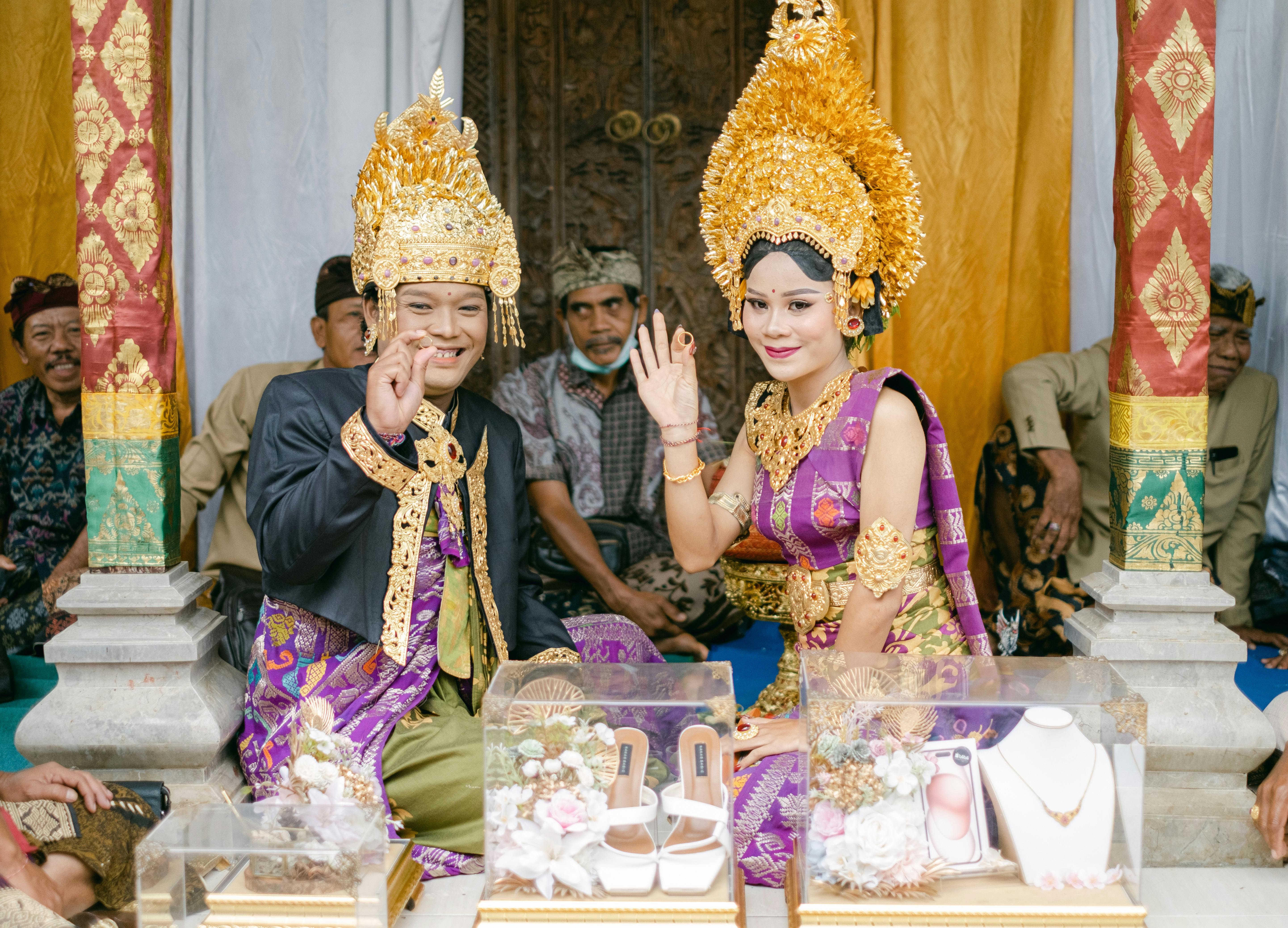 Traditional Balinese Wedding Ceremony with Attire · Free Stock Photo